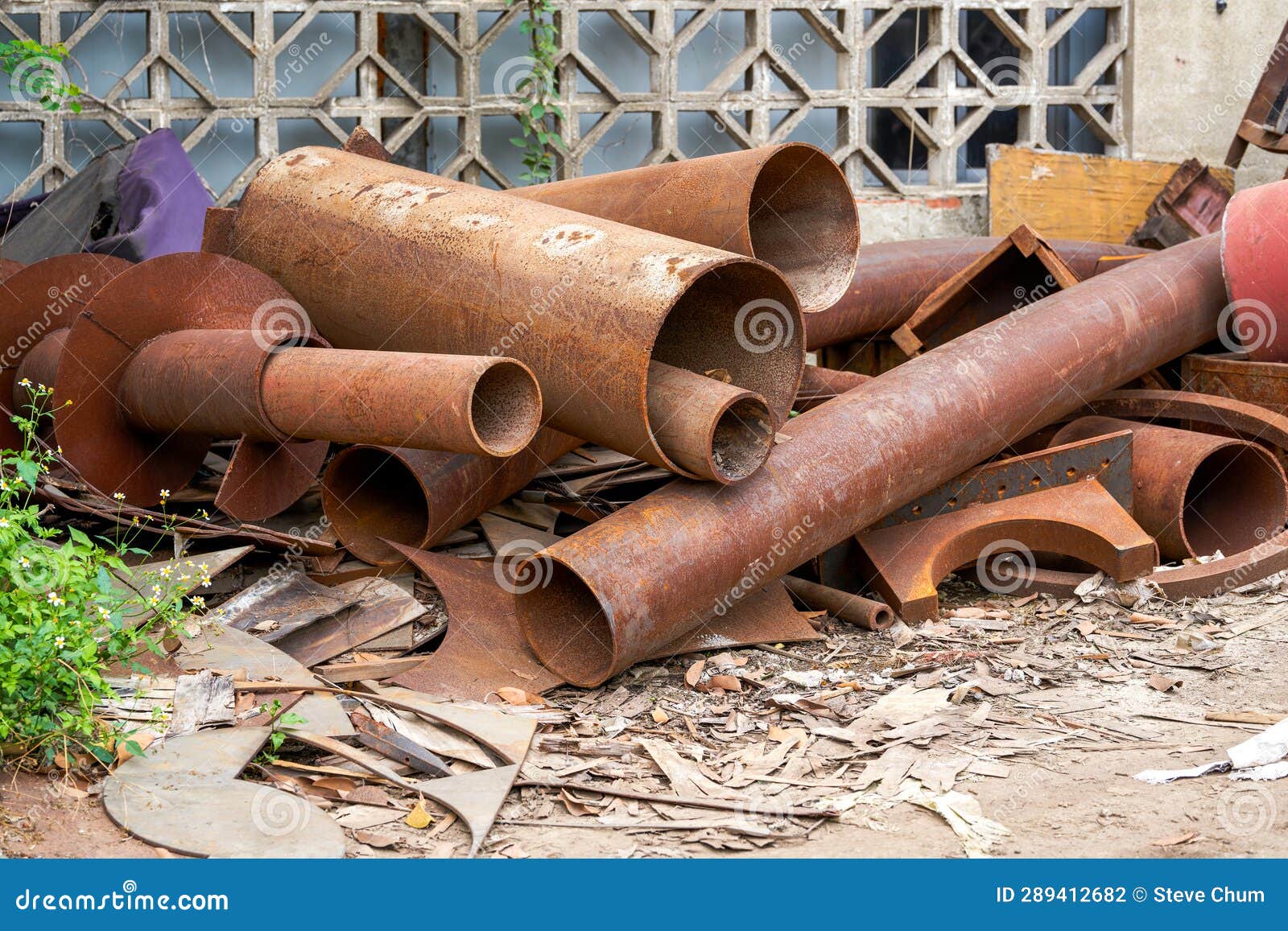 Pile of Rusted Scrap Steel Metal Stock Photo - Image of wheel, wooden ...