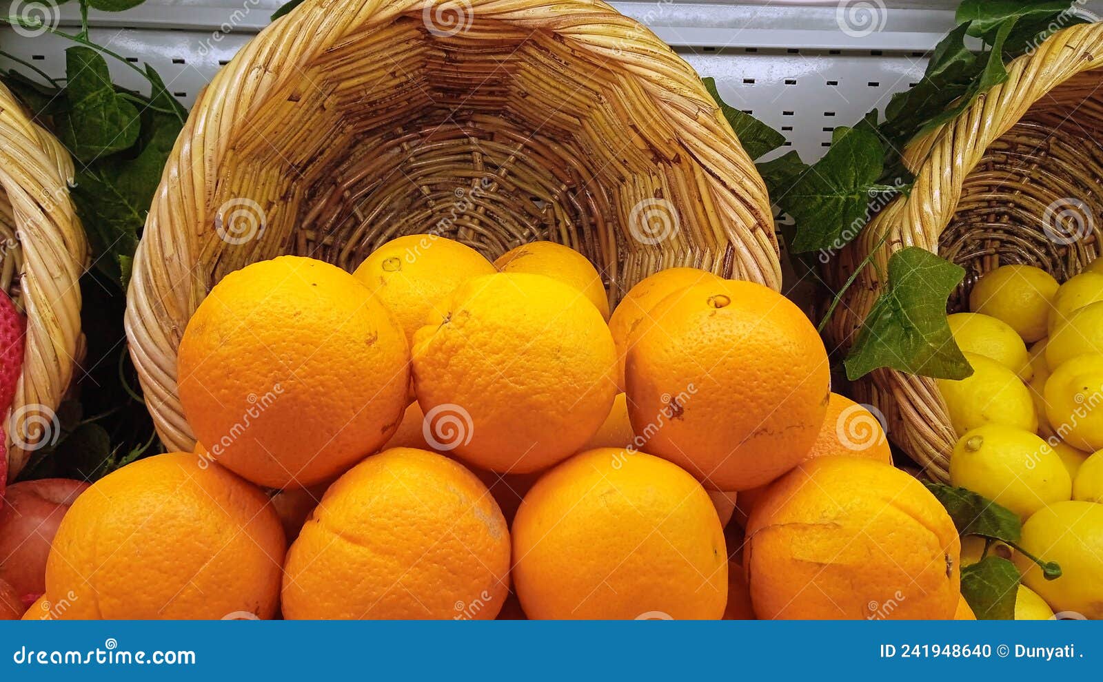 Pile of Sunkist Fruit in Supermarket Stock Photo - Image of nature ...