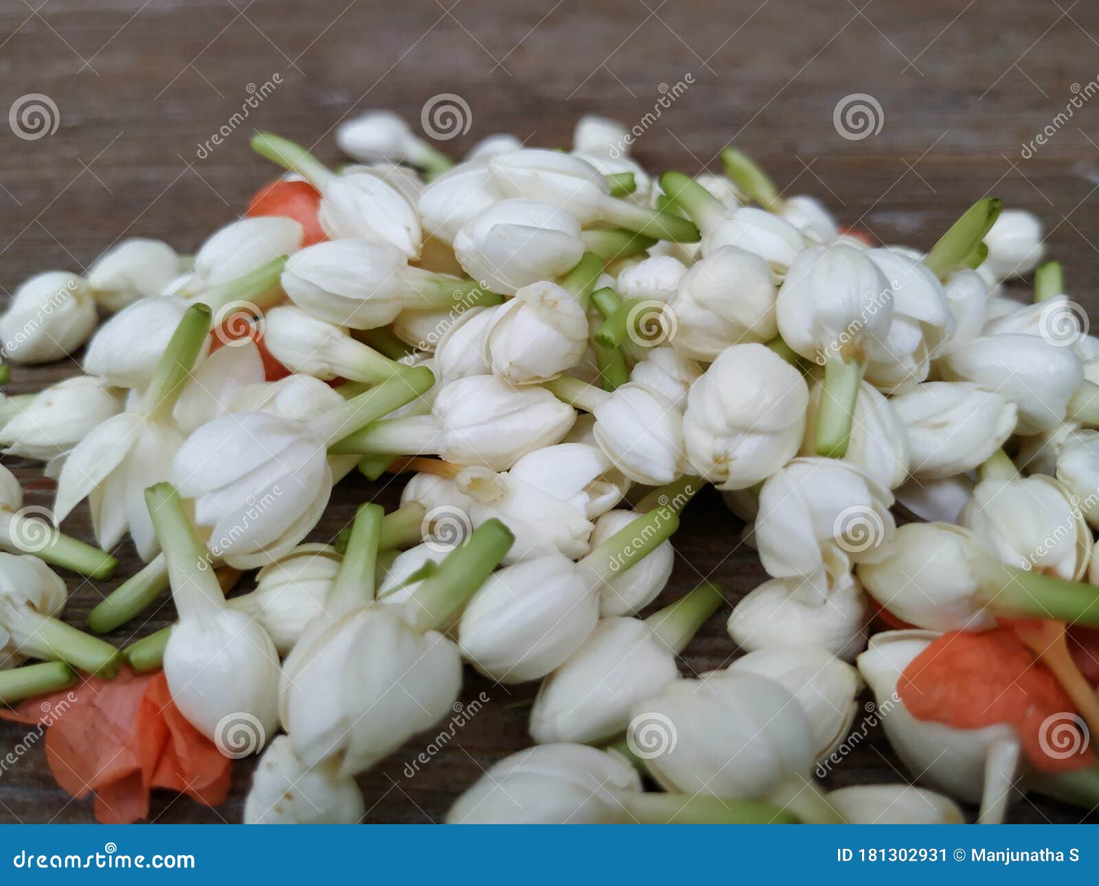 Pile and Texture of Jasmine with Fire Cracker Flower on the Floor Stock ...