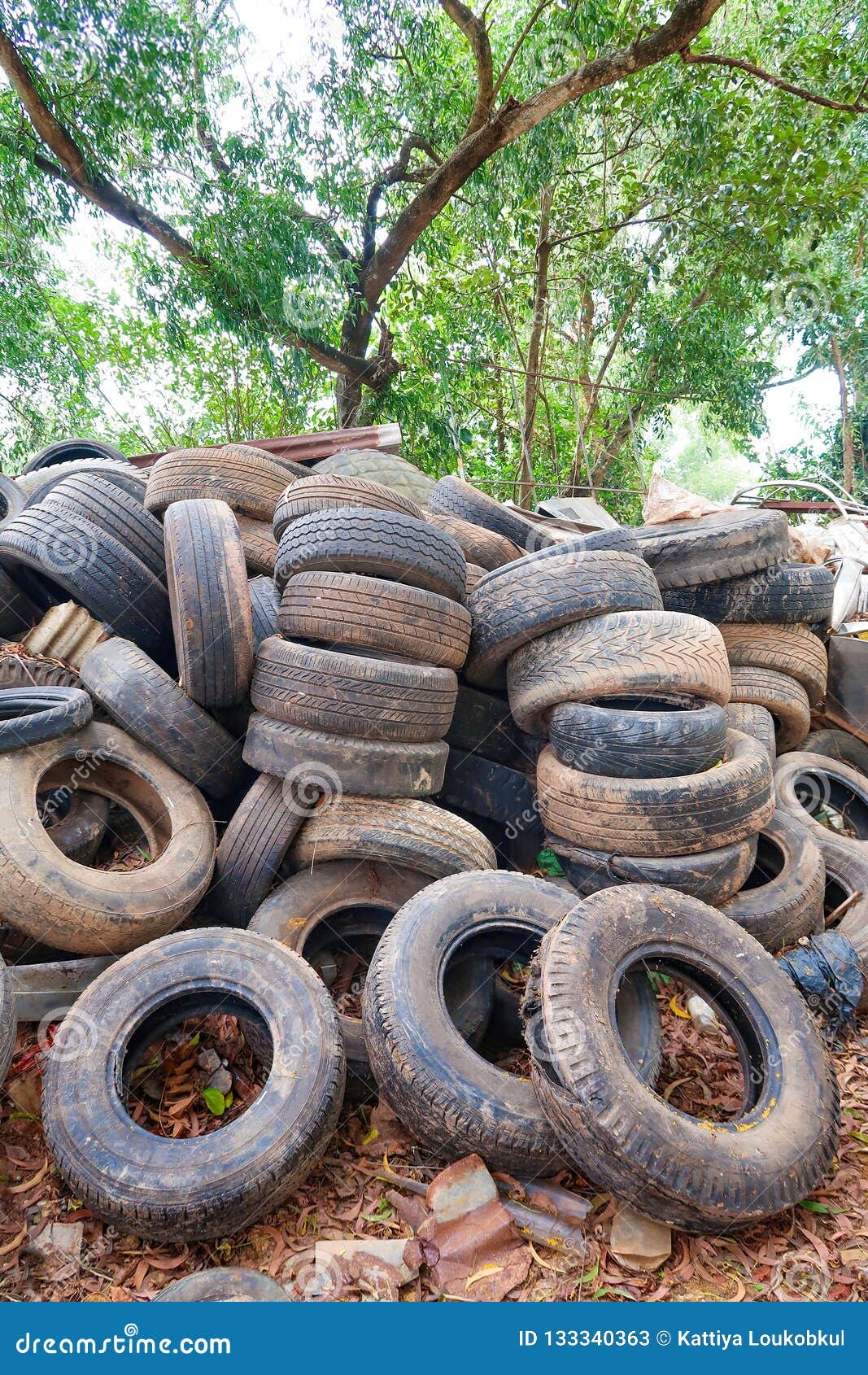 Pile Used Tires for Recycling Stock Image - Image of tire, group: 133340363