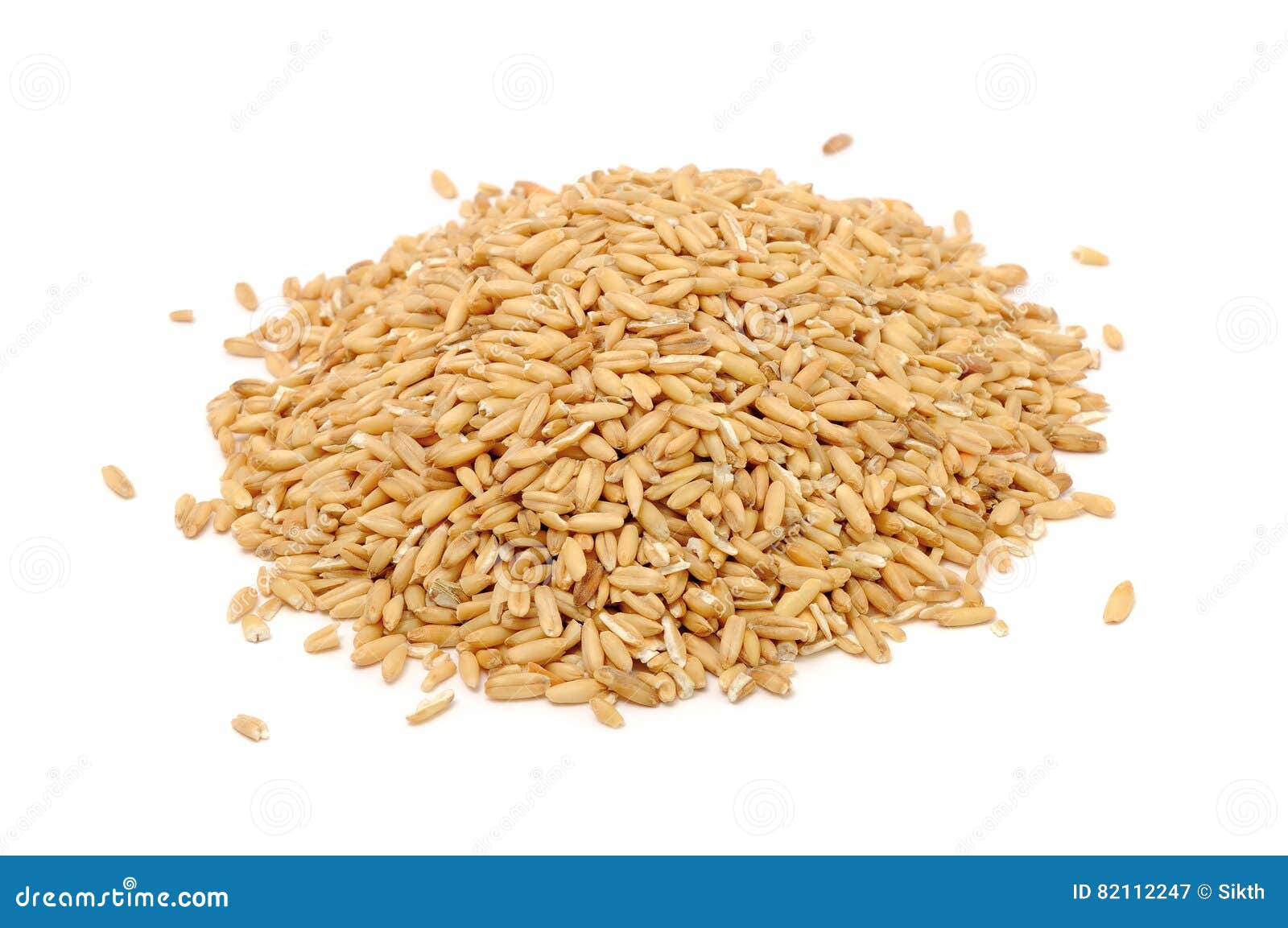 Pile of Whole Oats Isolated on White Background Stock Image - Image of ...