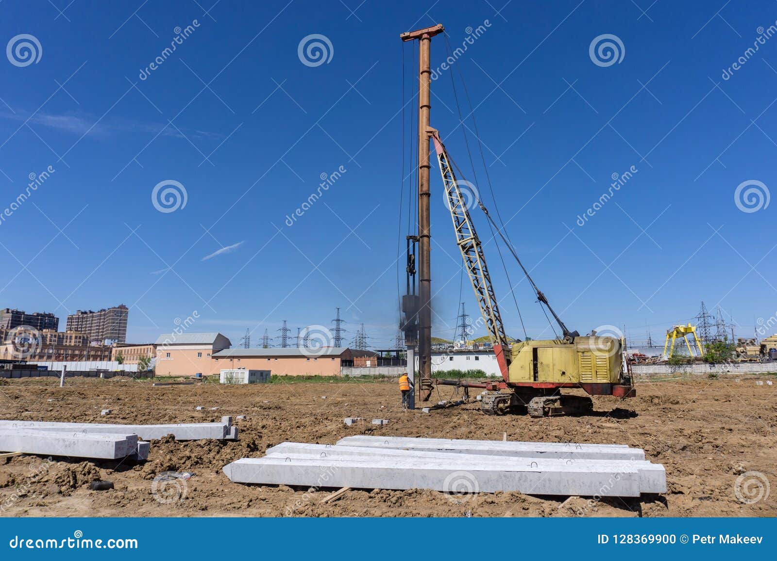 Piles and Pile Driving Machine Editorial Image - Image of bang ...