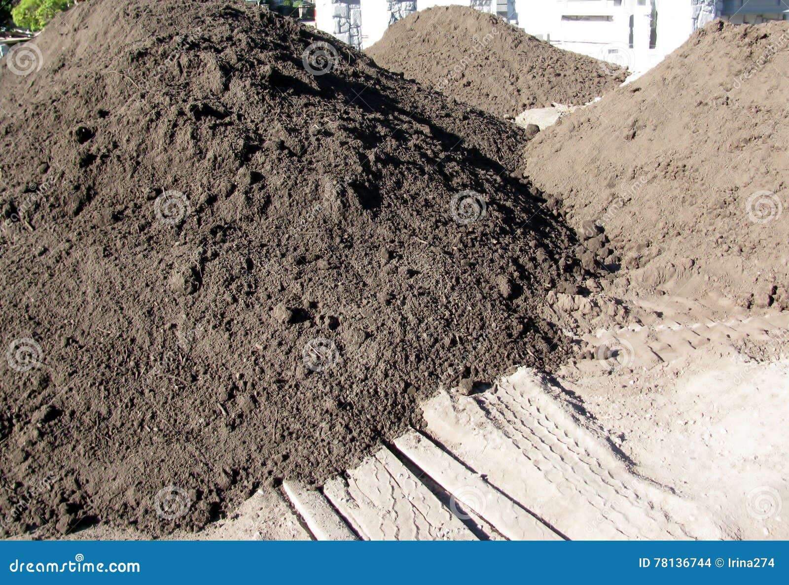 Piles of Soil for Landscaping Stock Photo - Image of mulch, landscaping ...