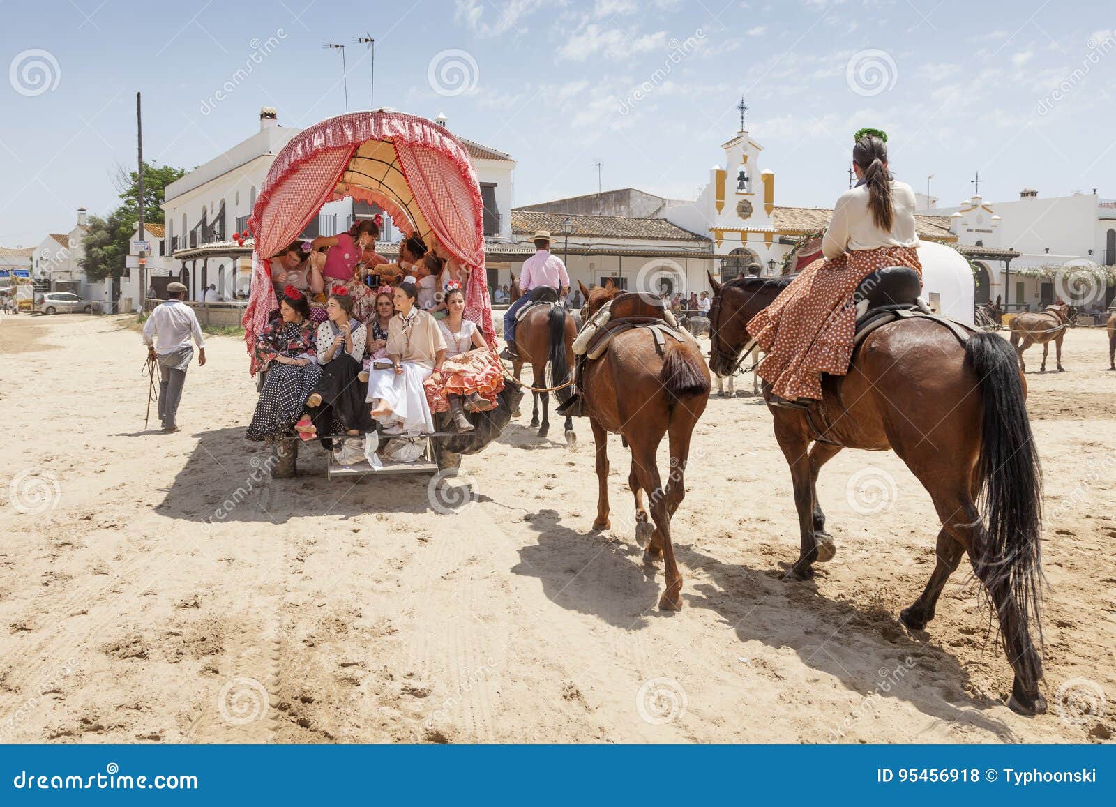 Pilger Mit Einem Eselskarren in EL Rocio, Spanien Redaktionelles ...