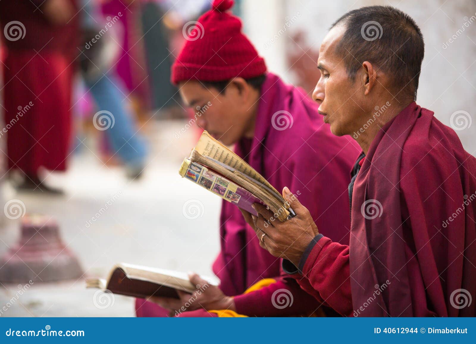 Pilgrims Circle Stupa Boudhanath, Dec 2, 2013 in Kathmandu, Nepal ...