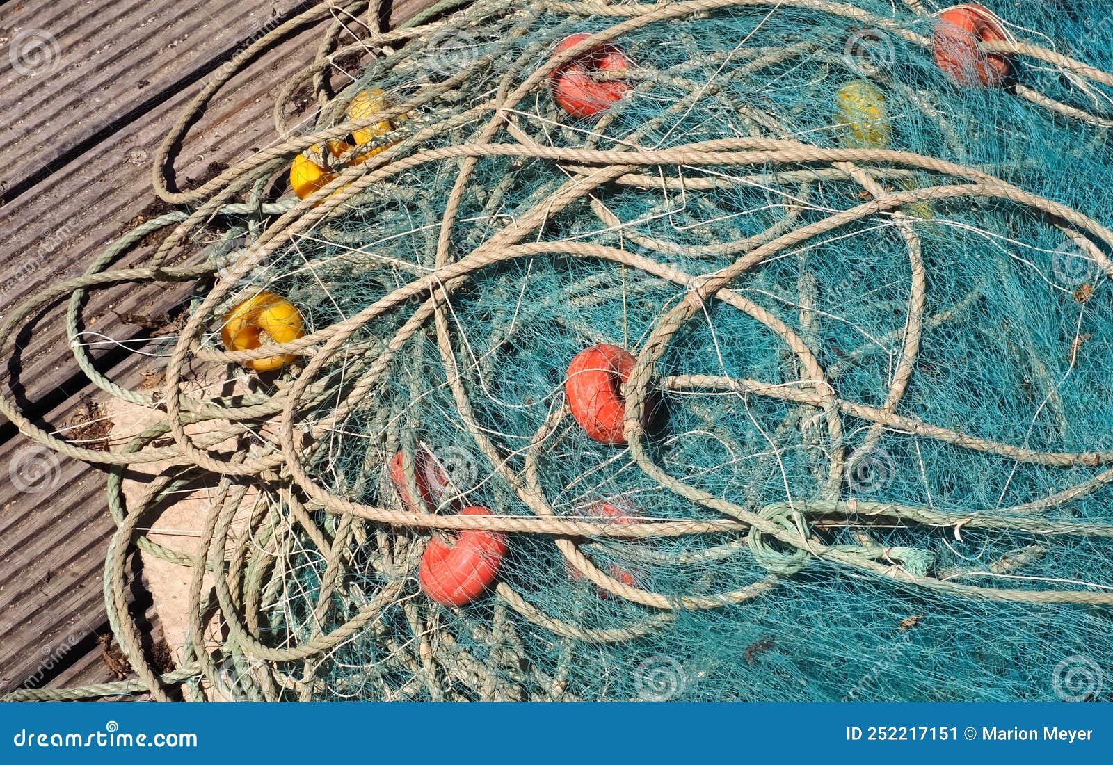 Pilha De Redes Para Pescar Peixe Imagem de Stock - Imagem de pacote ...