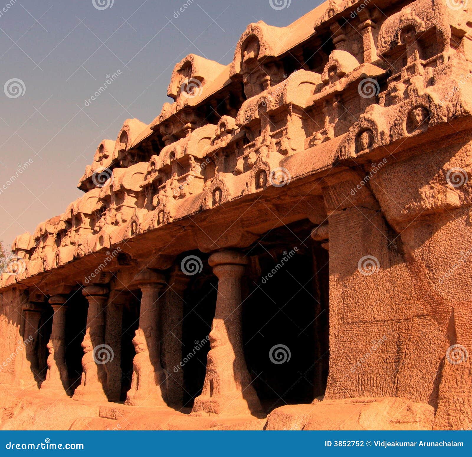 Piliers photo stock. Image du temple, piliers, architecture - 3852752