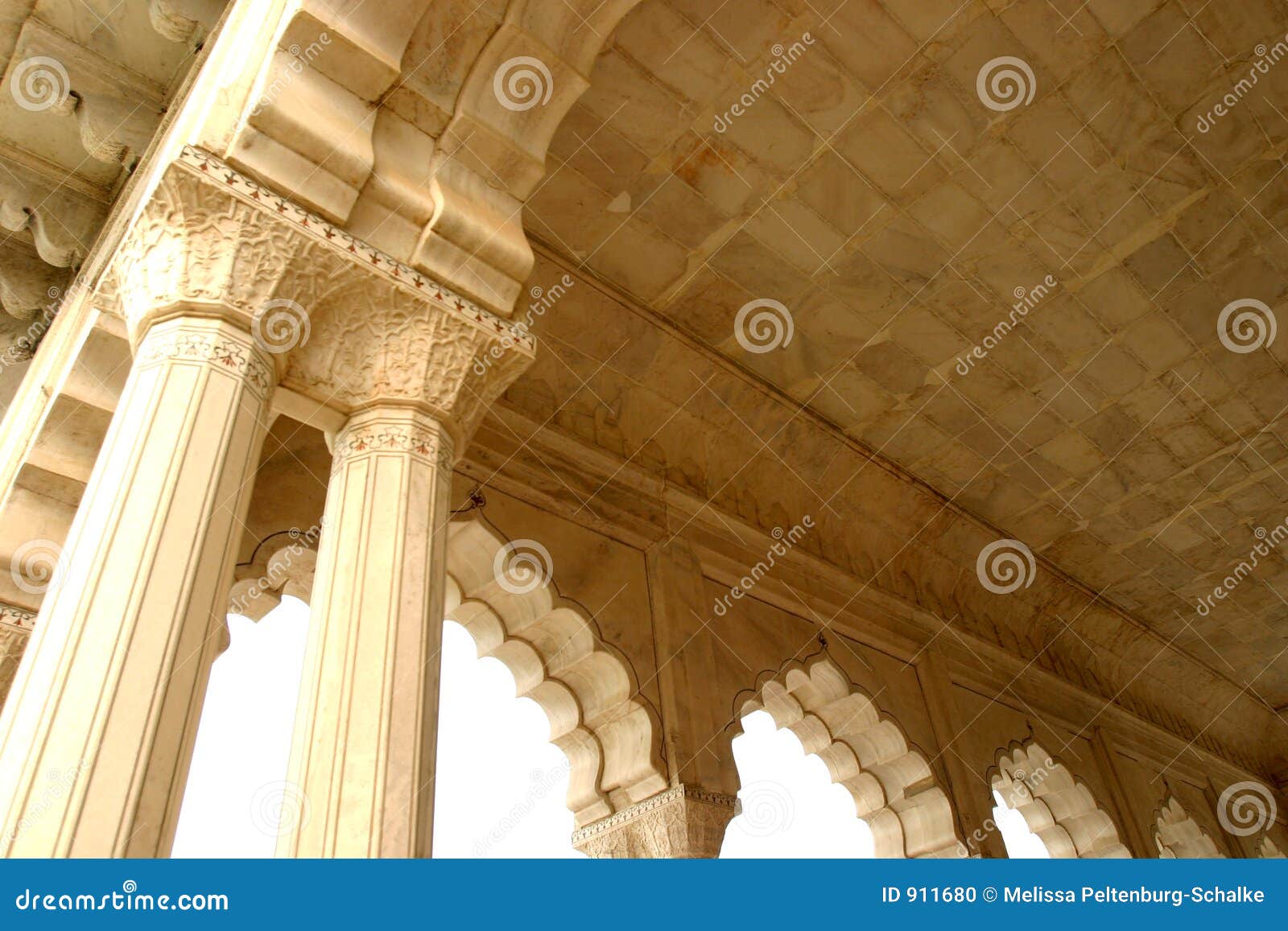 Piliers photo stock. Image du forteresse, piliers, repère - 911680