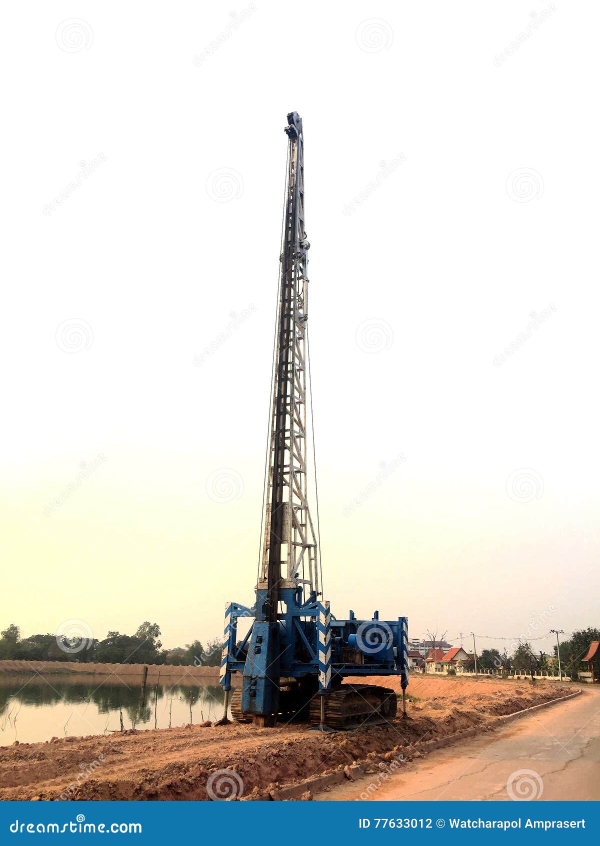 Piling machine stock photo. Image of industry, pile, site - 77633012