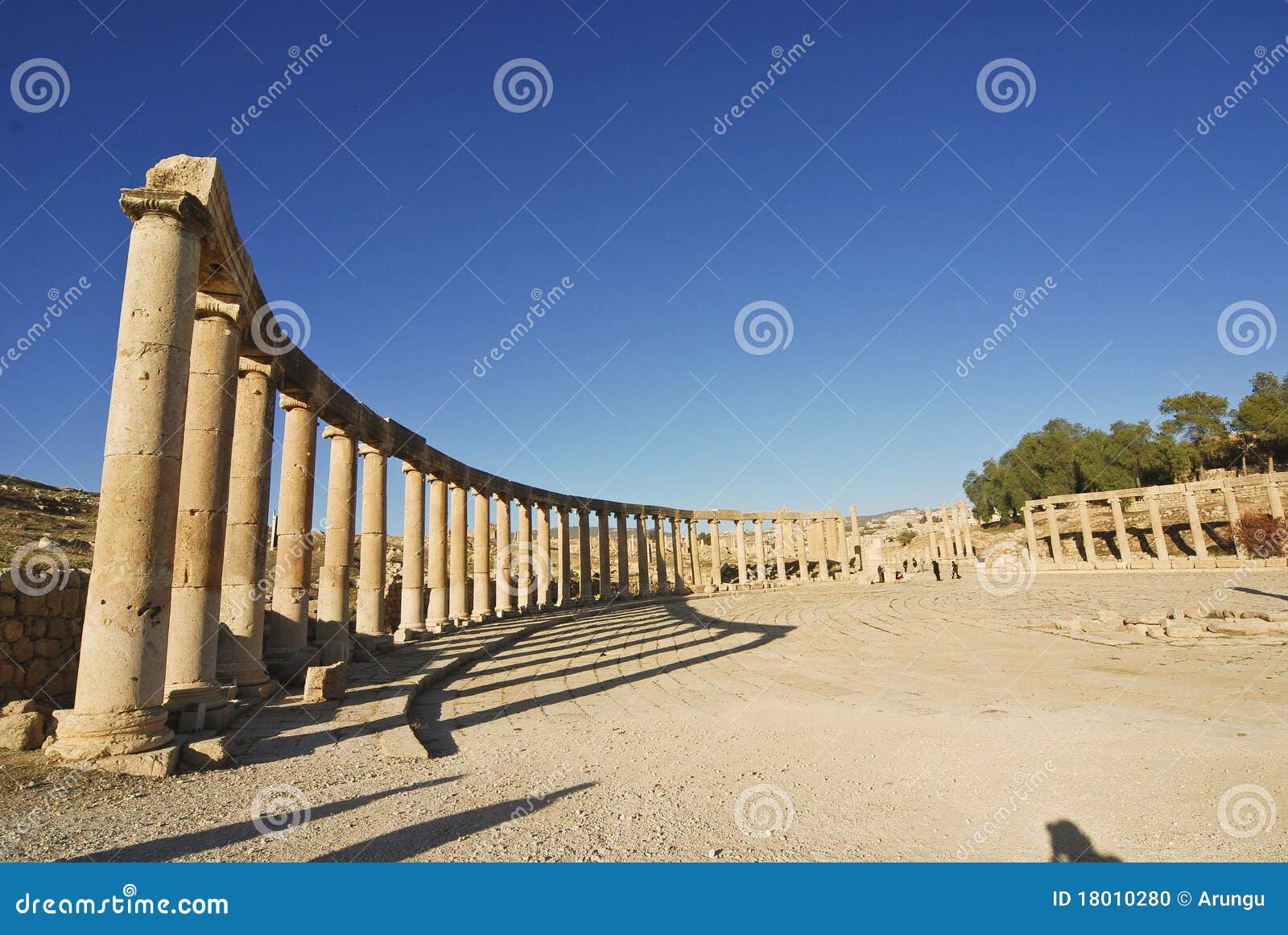 Pillars of the Oval Plaza in Jerash, Jordan Stock Photo - Image of ...