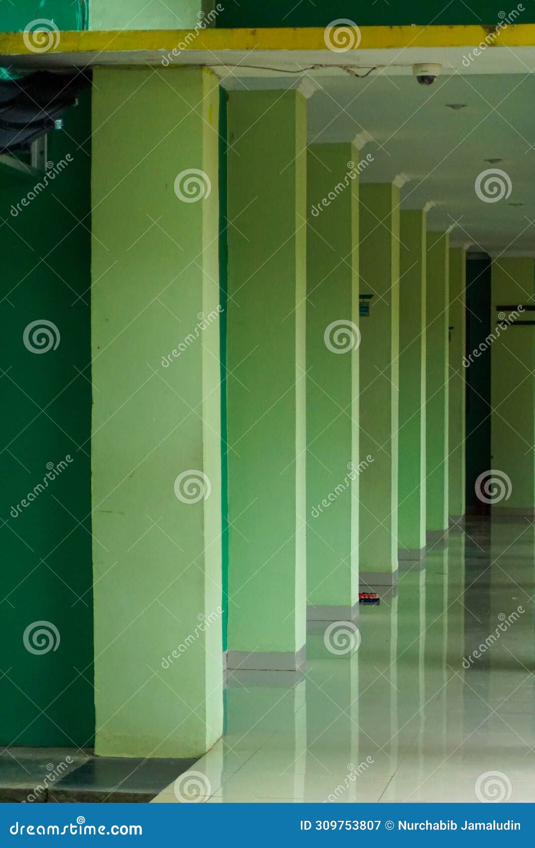 The Pillars that Support the Building Stock Image - Image of room, wall ...