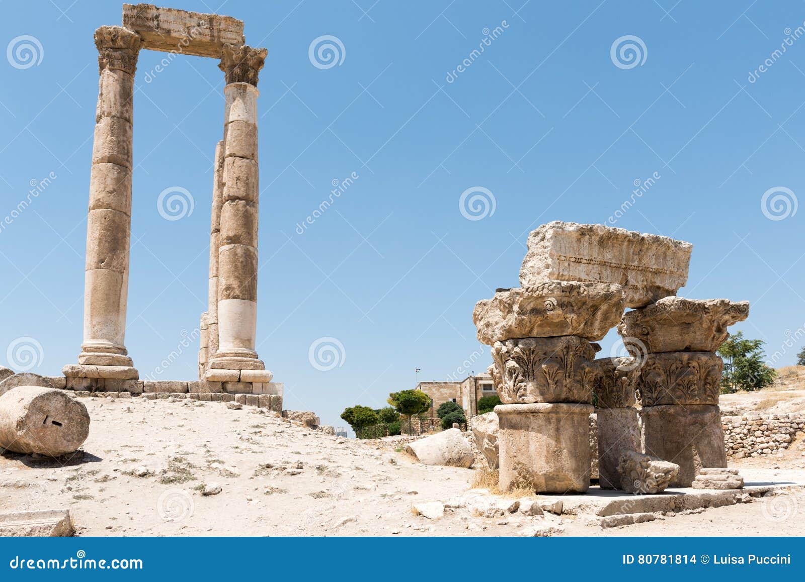 The Pillars of the Temple of Hercules in Amman Stock Photo - Image of ...