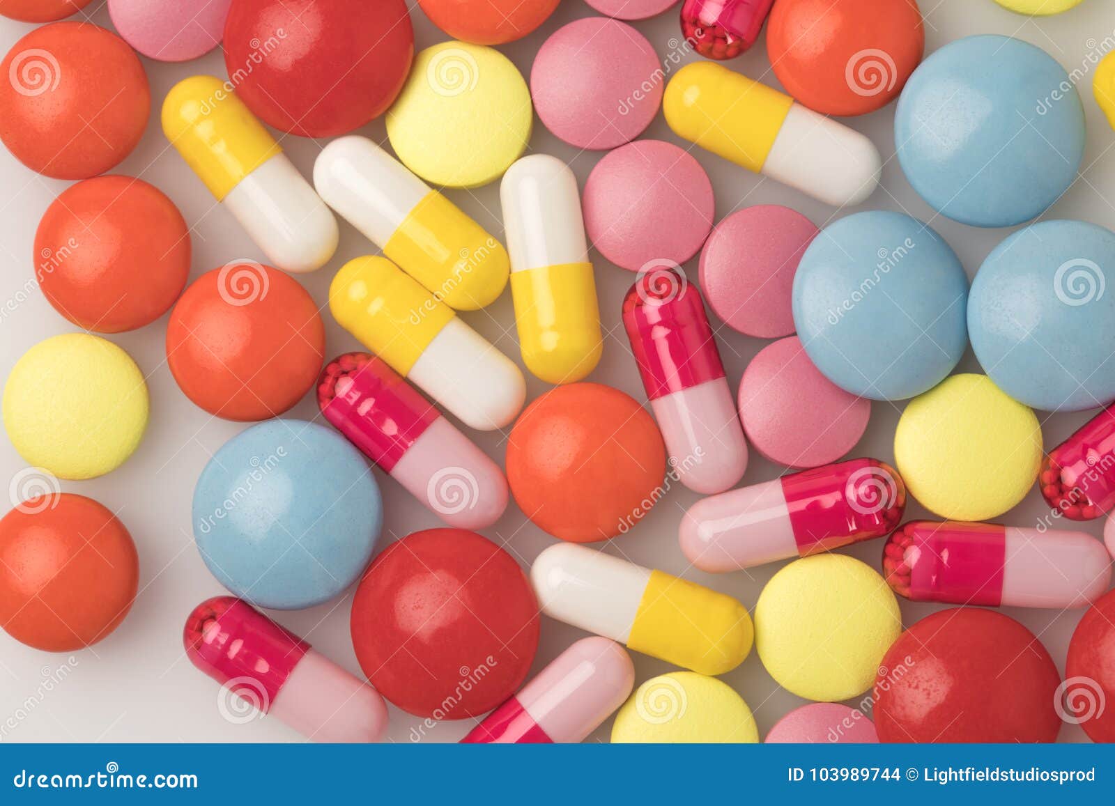 Pillen stockfoto. Bild von apotheke, chemie, hintergrund - 103989744