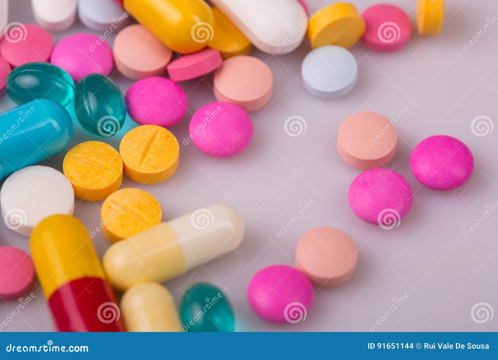 Pillen stock foto. Afbeelding bestaande uit levensstijl - 91651144