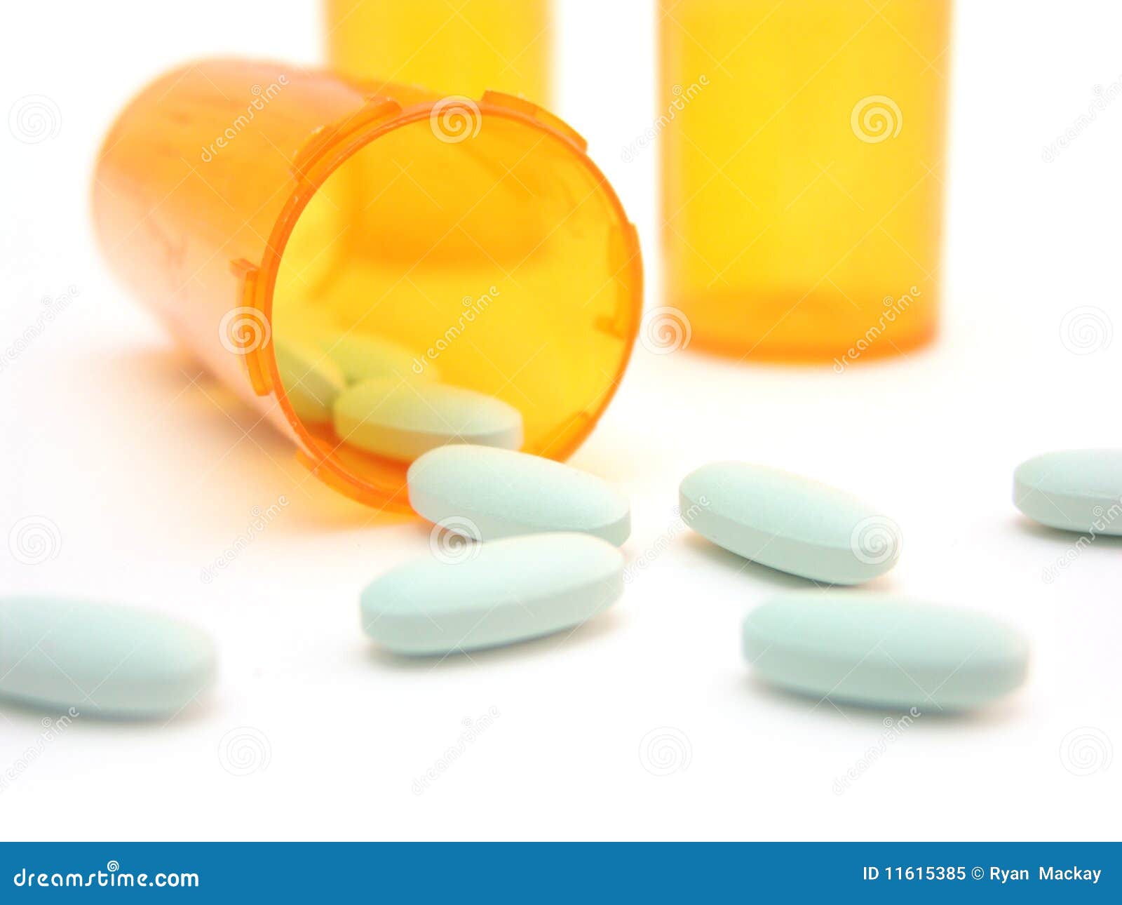 Pillen en pillenflessen stock afbeelding. Image of slik - 11615385