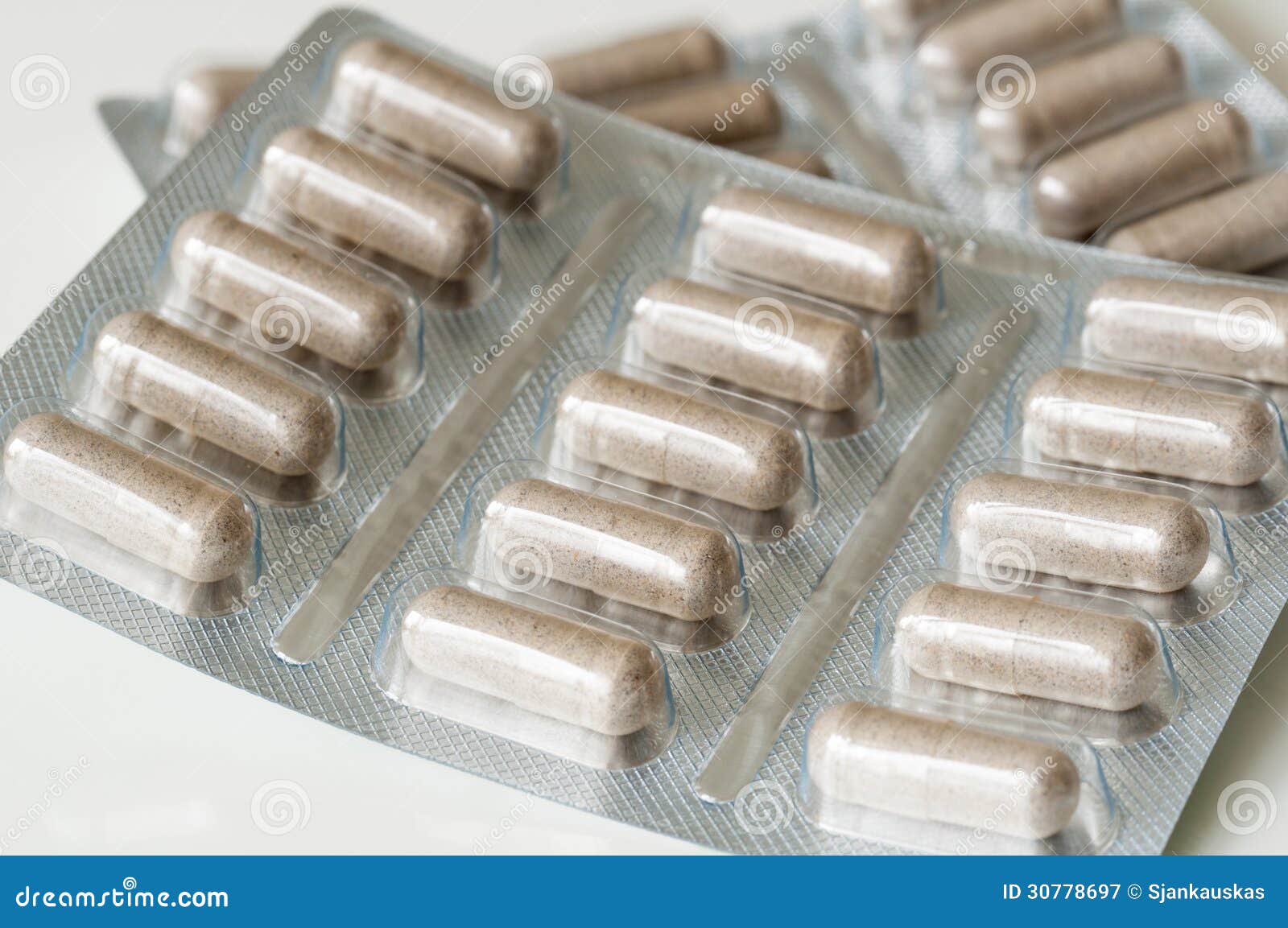 Pillole immagine stock. Immagine di quotidiano, alimento - 30778697