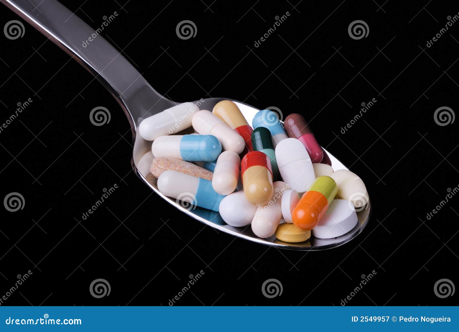 Pills_01 image stock. Image of médicament, pillules, capsules - 2549957
