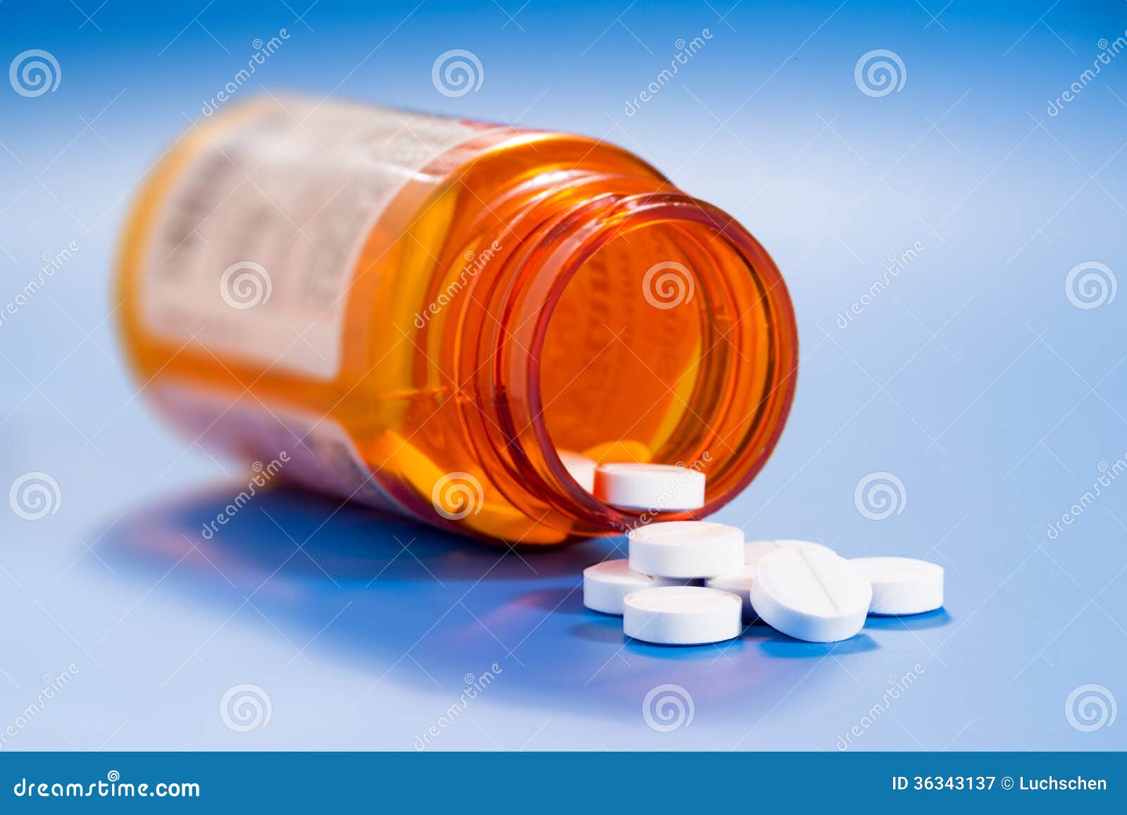 Pills in a bottle stock image. Image of bottles, drugs - 36343137