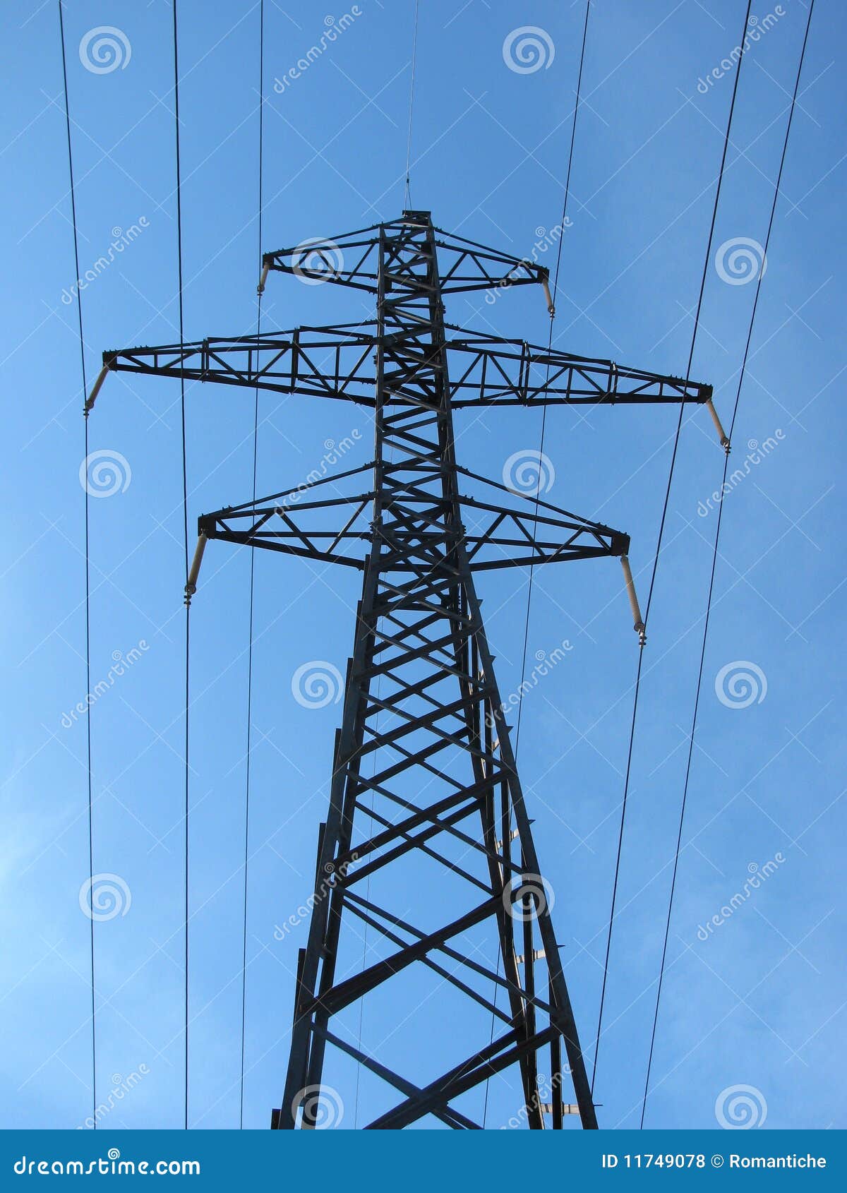 Pilone fotografia stock. Immagine di tensione, corrente - 11749078