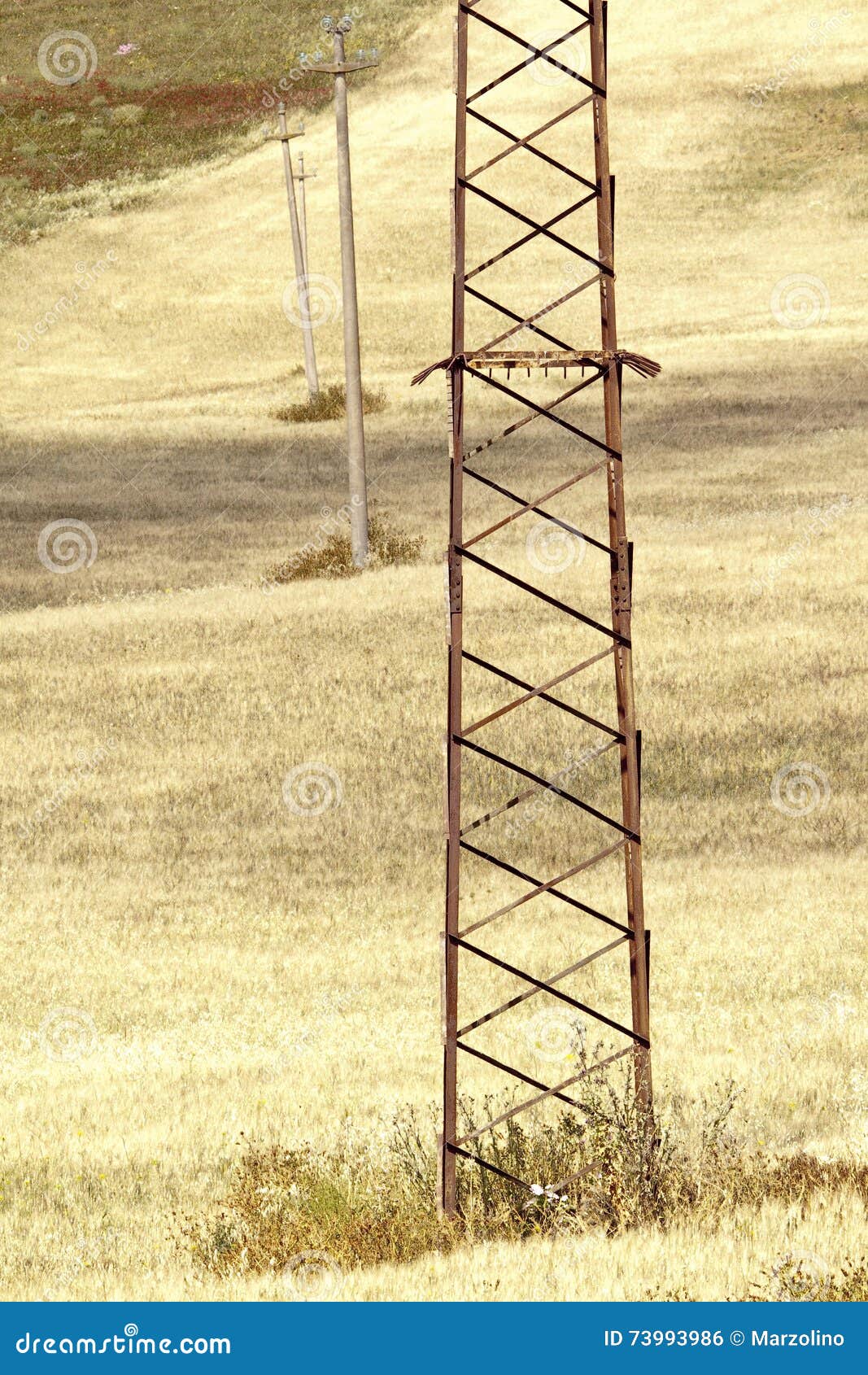 Pilone fotografia stock. Immagine di siciliano, nave - 73993986