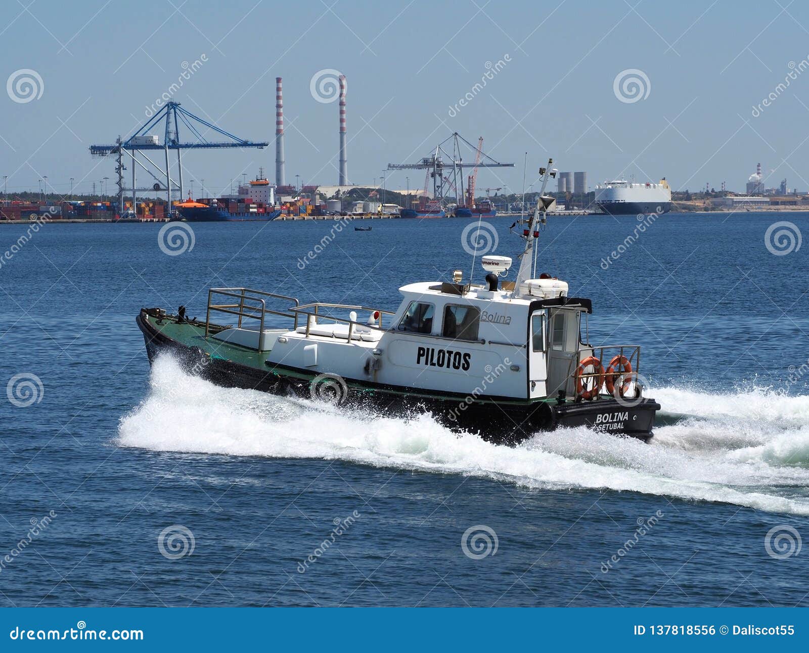 Pilot Cutter Underway at Speed. Editorial Photo - Image of mooring ...