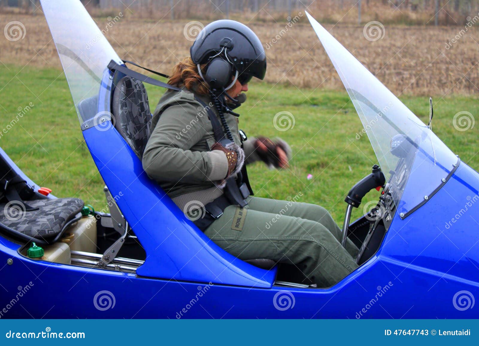 Pilot Ready for Takeoff with Gyrocopter Editorial Stock Photo - Image ... Pilot Ready for Takeoff with Gyrocopter Editorial Stock Photo - Image ...