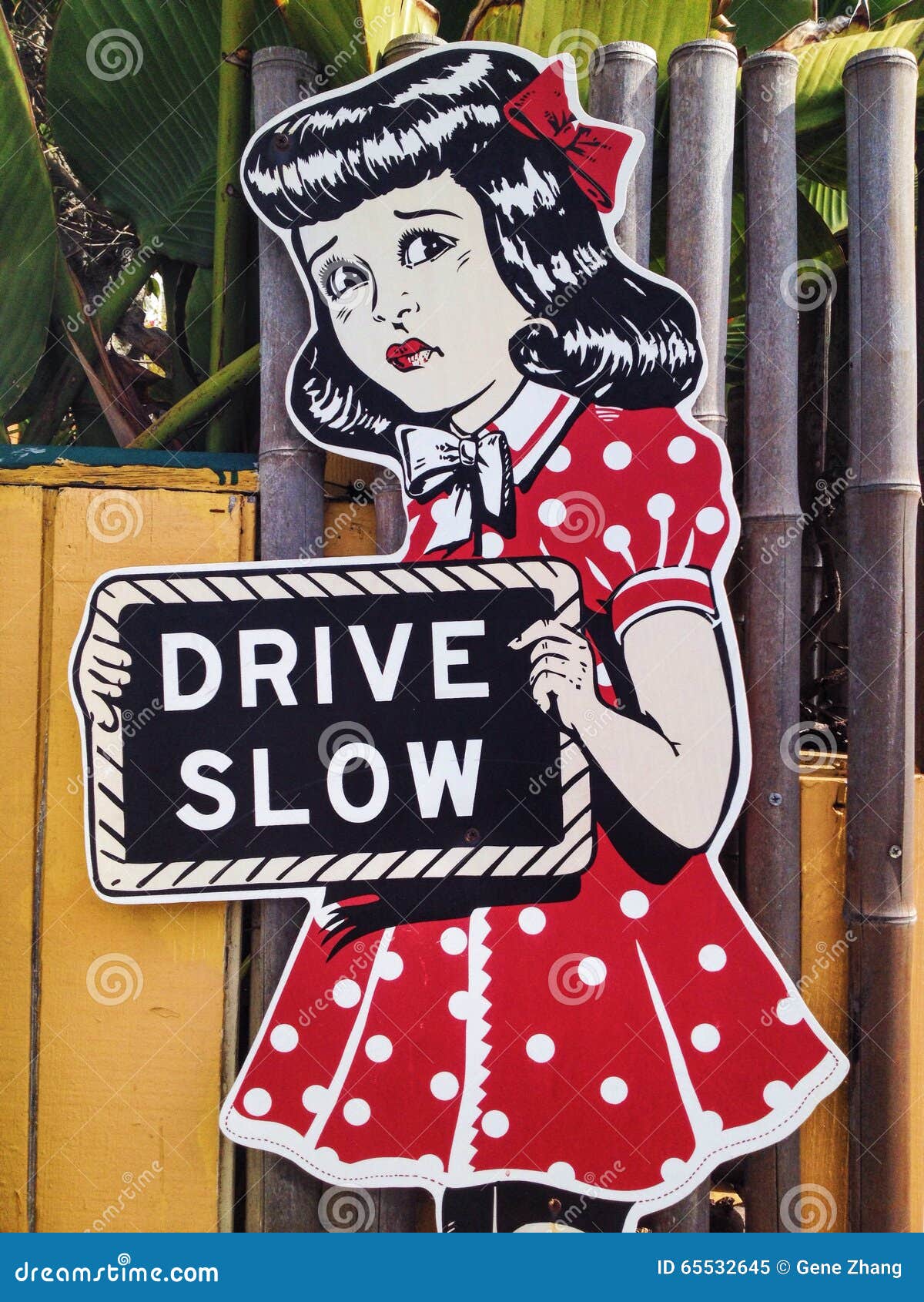 Pilotez le signe lent image éditorial. Image of ralentissement - 65532645