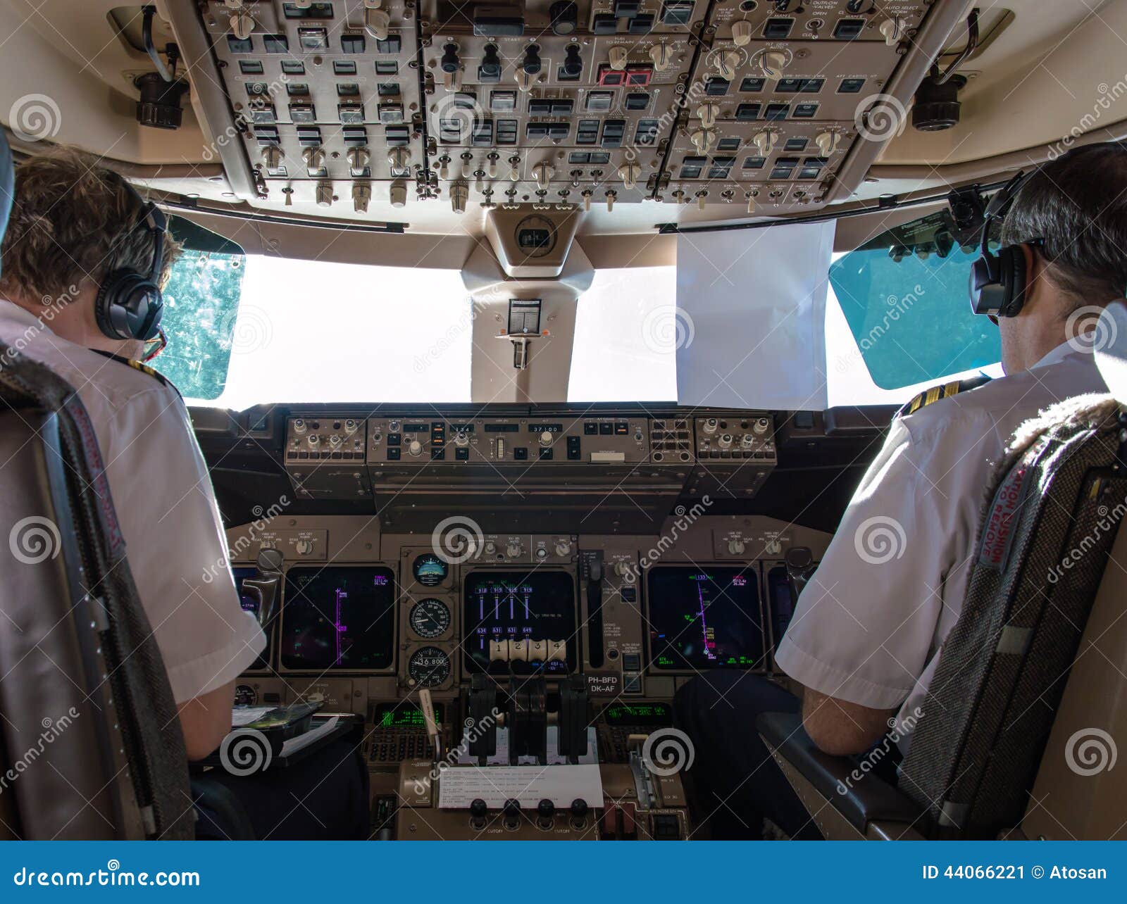 Pilots in Cockpit editorial photo. Image of airplane - 44066221