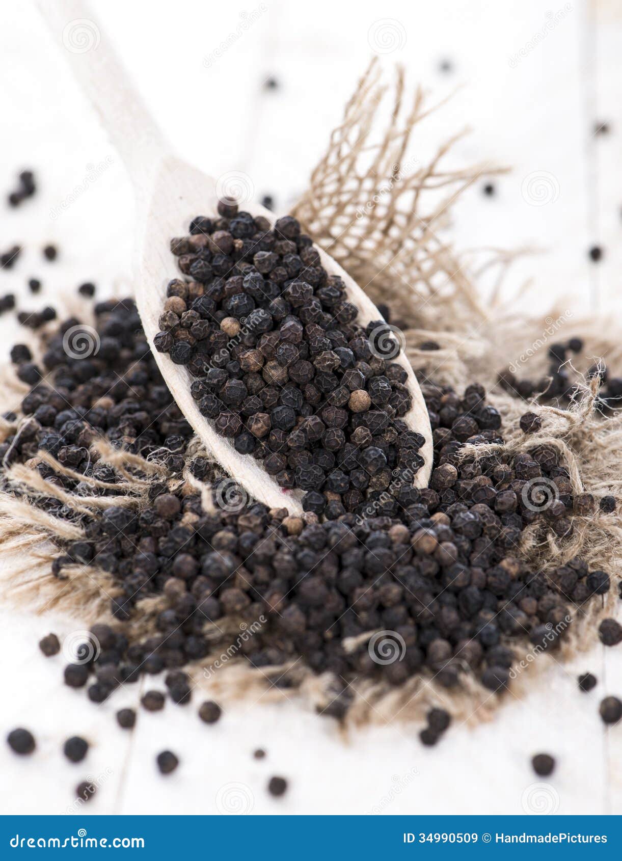 Pimento preto fresco imagem de stock. Imagem de semente - 34990509