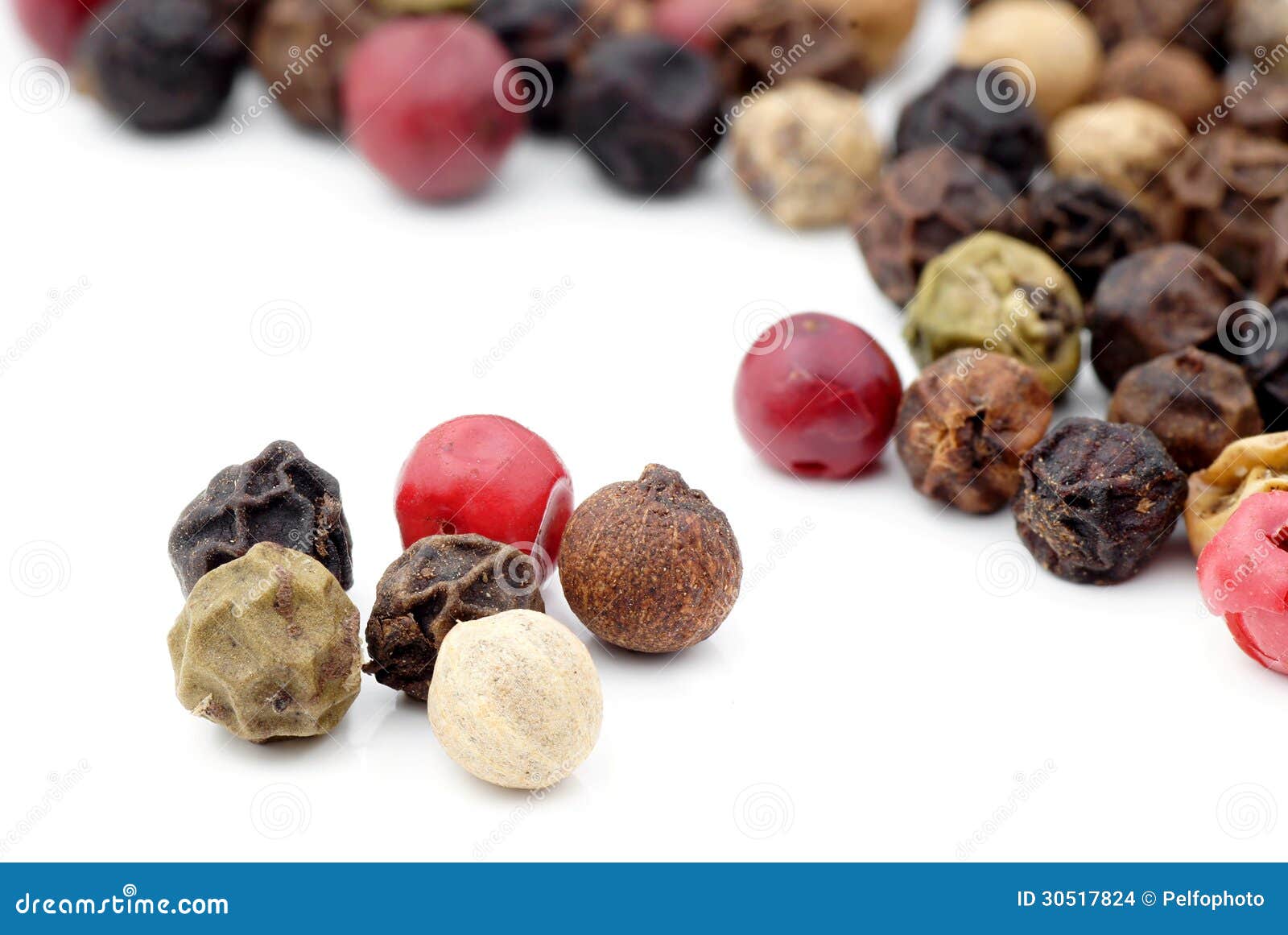 Pimienta del color. foto de archivo. Imagen de bolas - 30517824