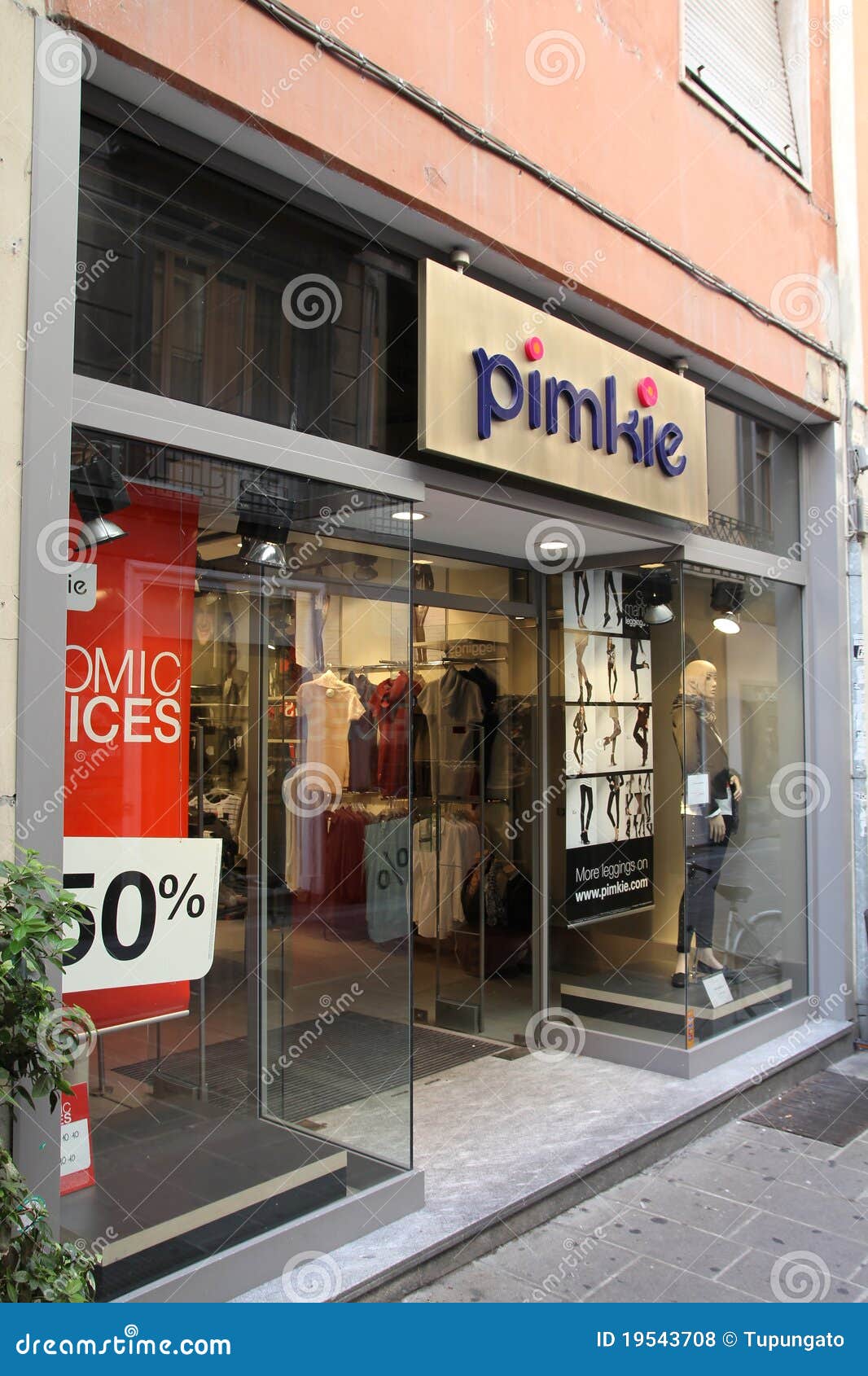 Pimkie apparel store editorial stock photo. Image of women - 19543708
