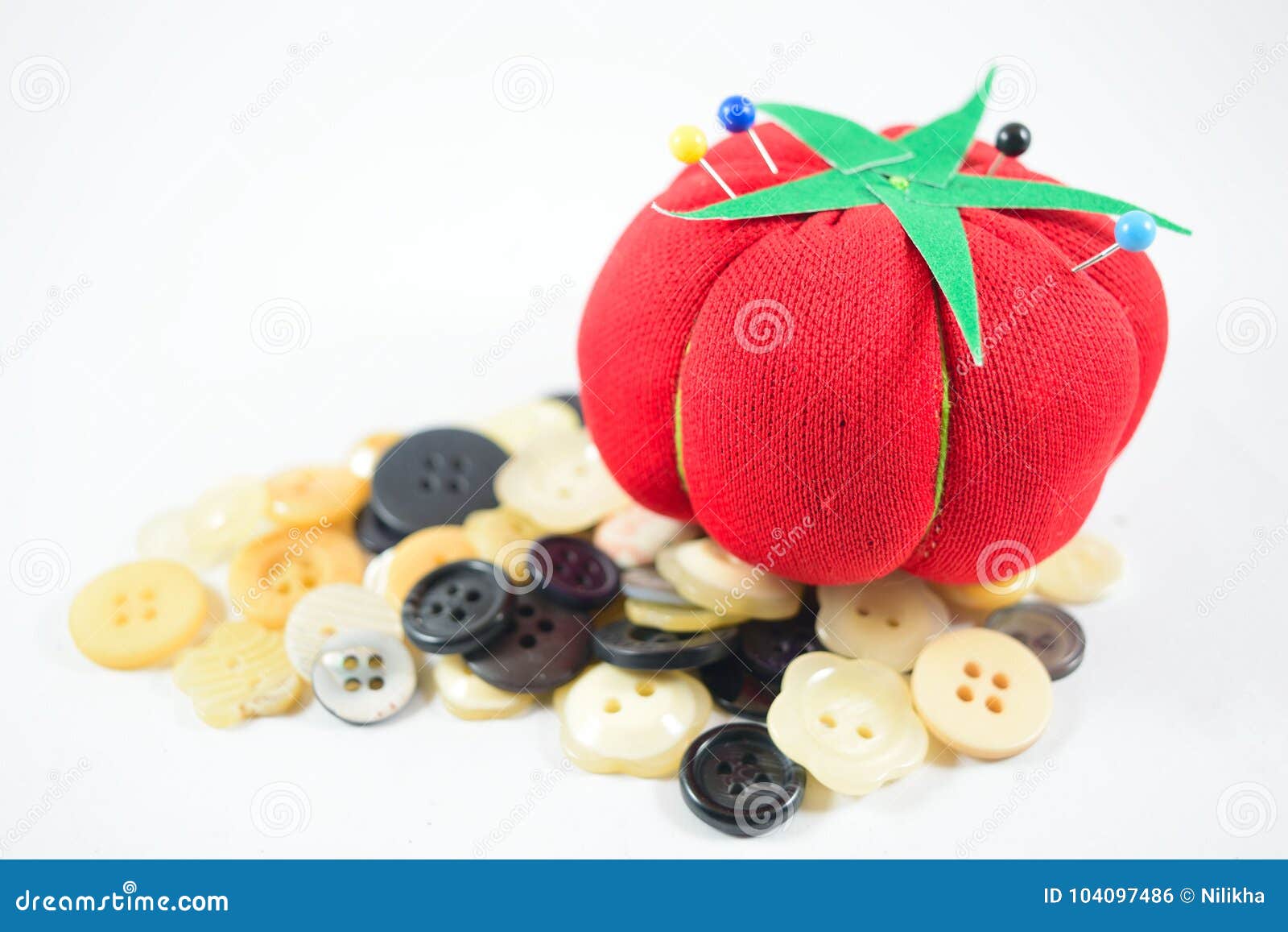 Pin cushion tomato stock photo. Image of needle, stitching - 104097486