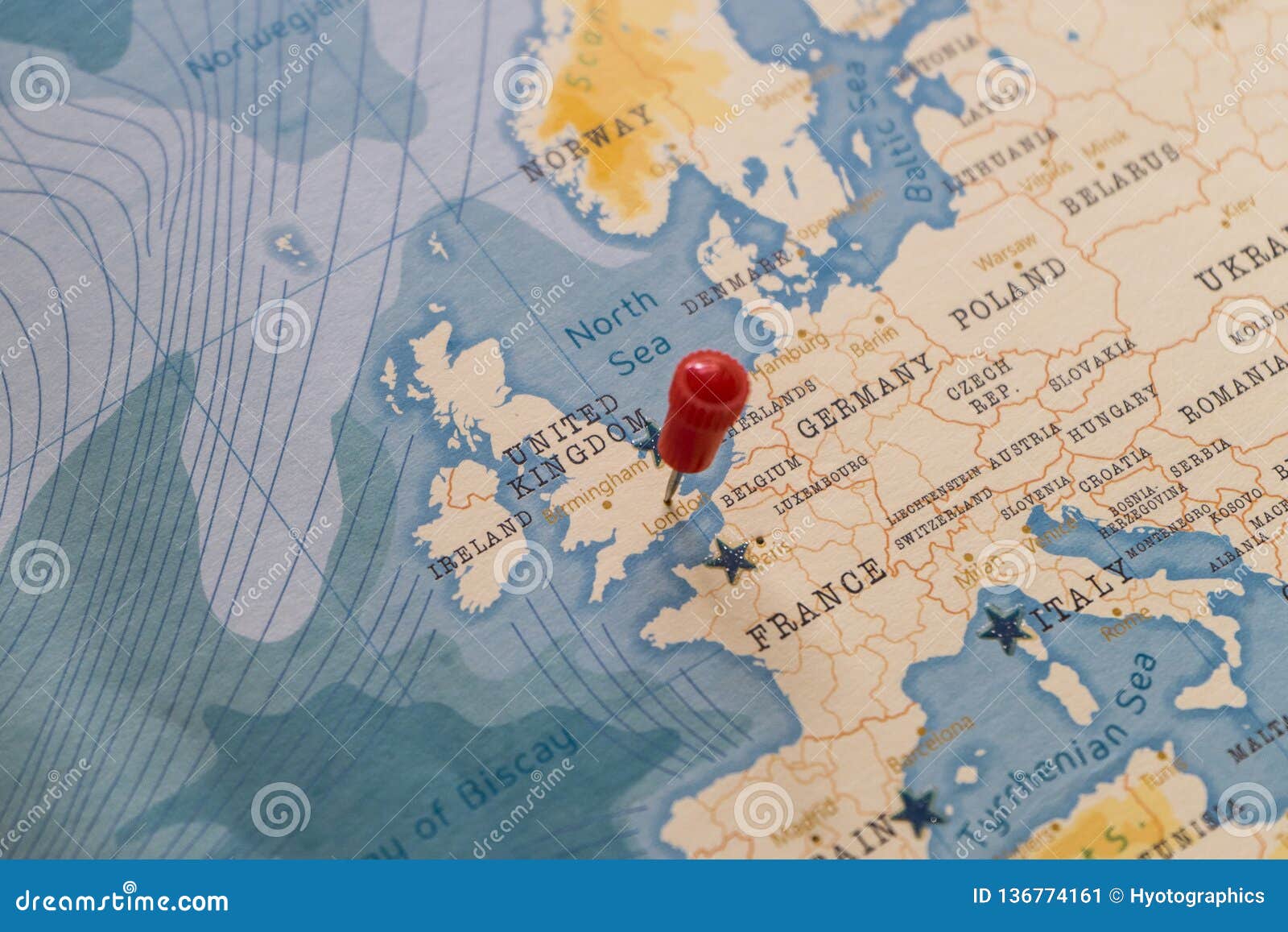 A Pin on London, England in the World Map Stock Image - Image of ... A Pin on London, England in the World Map Stock Image - Image of ...