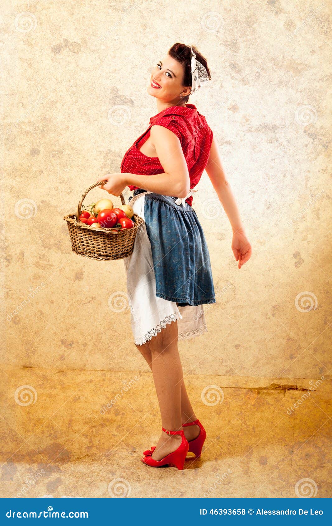 Pin Up Farmer stock foto. Image of aardappels, jaren - 46393658