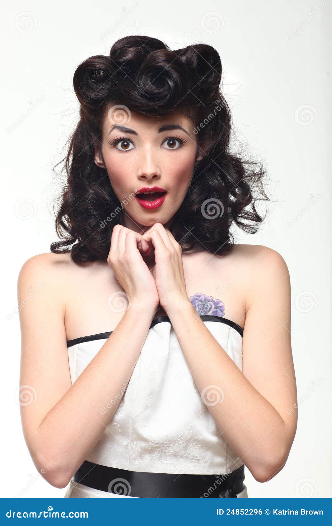 Pin Vers Le Haut De Fille De Type Dans Le Studio Photo stock - Image du ...