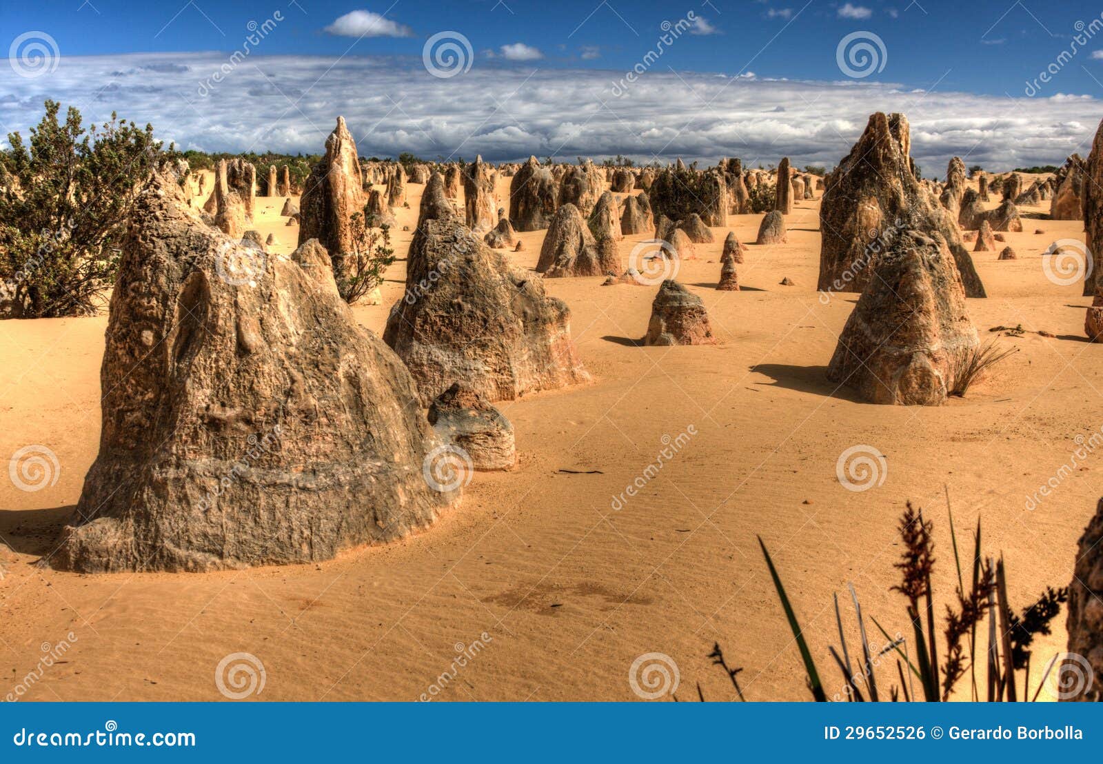 Pinacles fotografia stock. Immagine di strada, roccie - 29652526