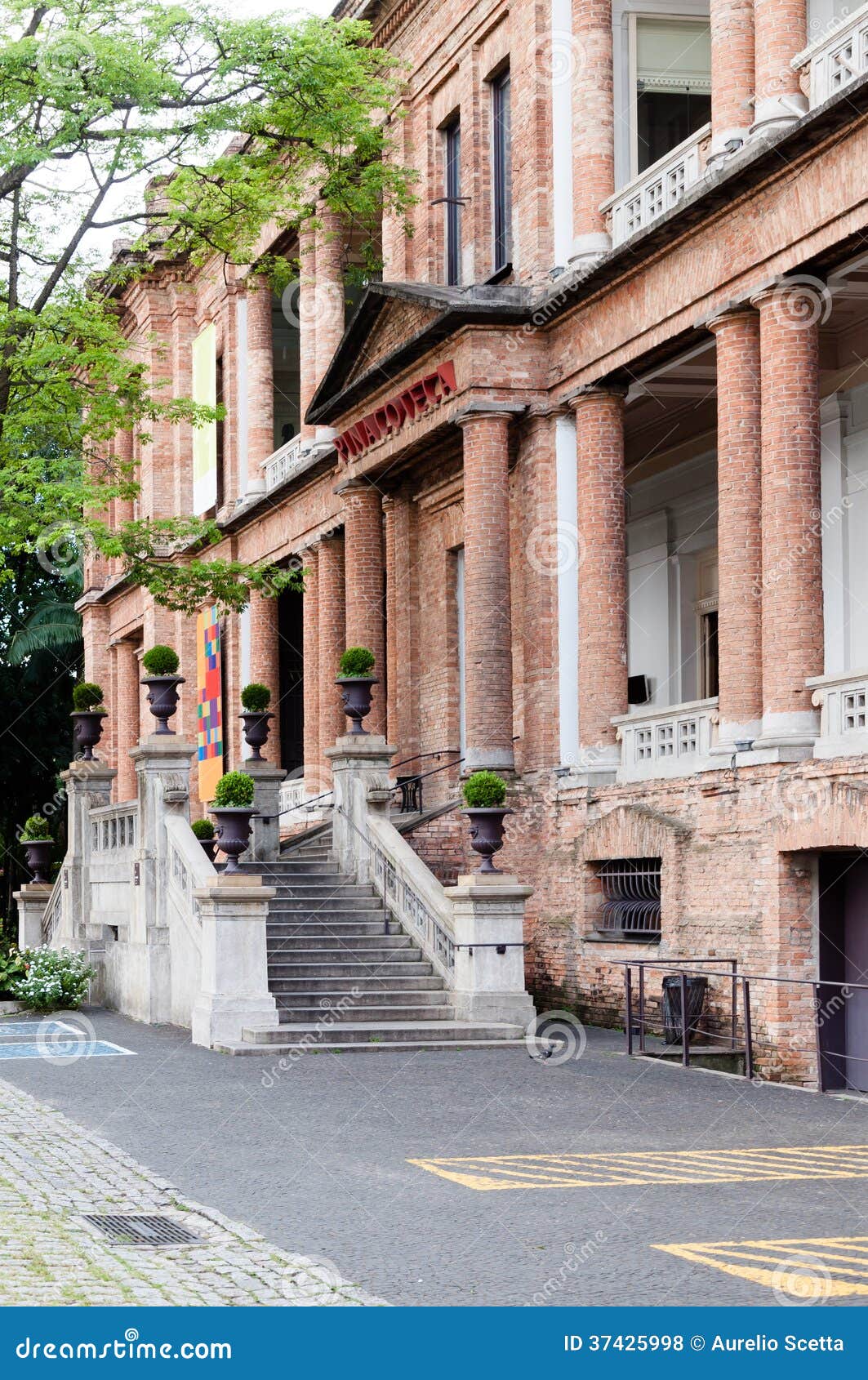 Pinacoteca Sao Paulo foto de stock. Imagem de brasil - 37425998