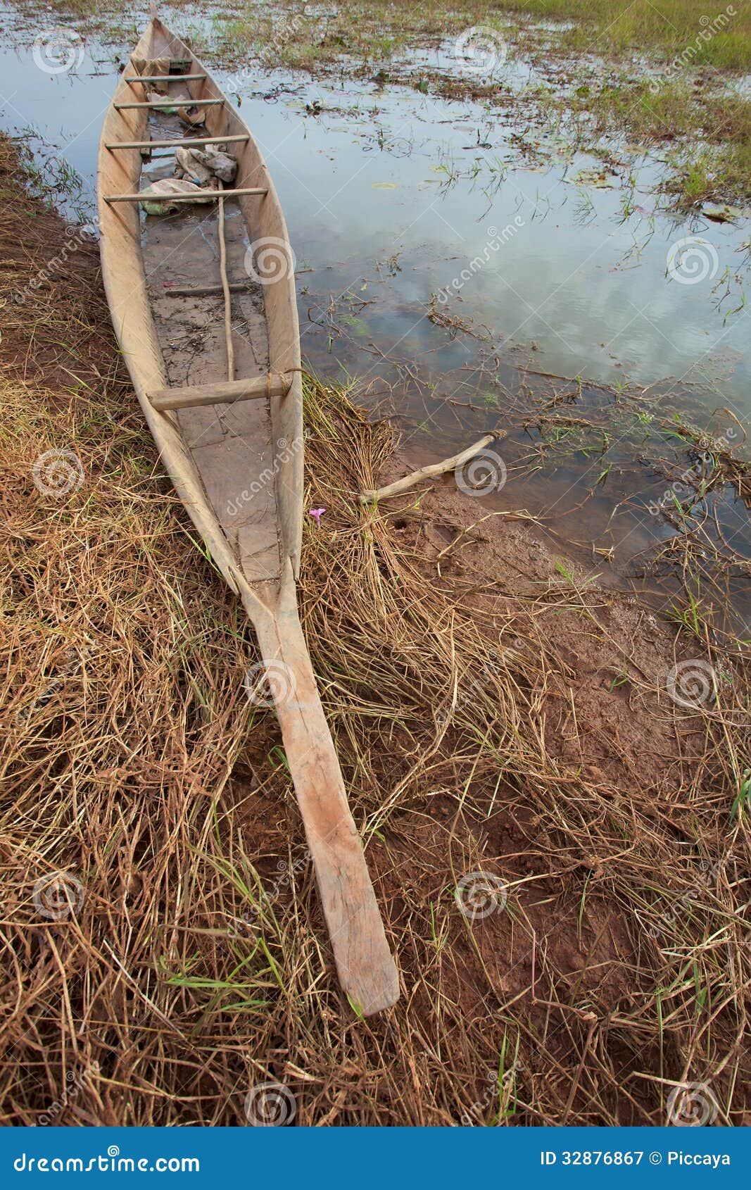 Pinaza En El Delta De Niger En Mopti Imagen de archivo - Imagen de agua ...