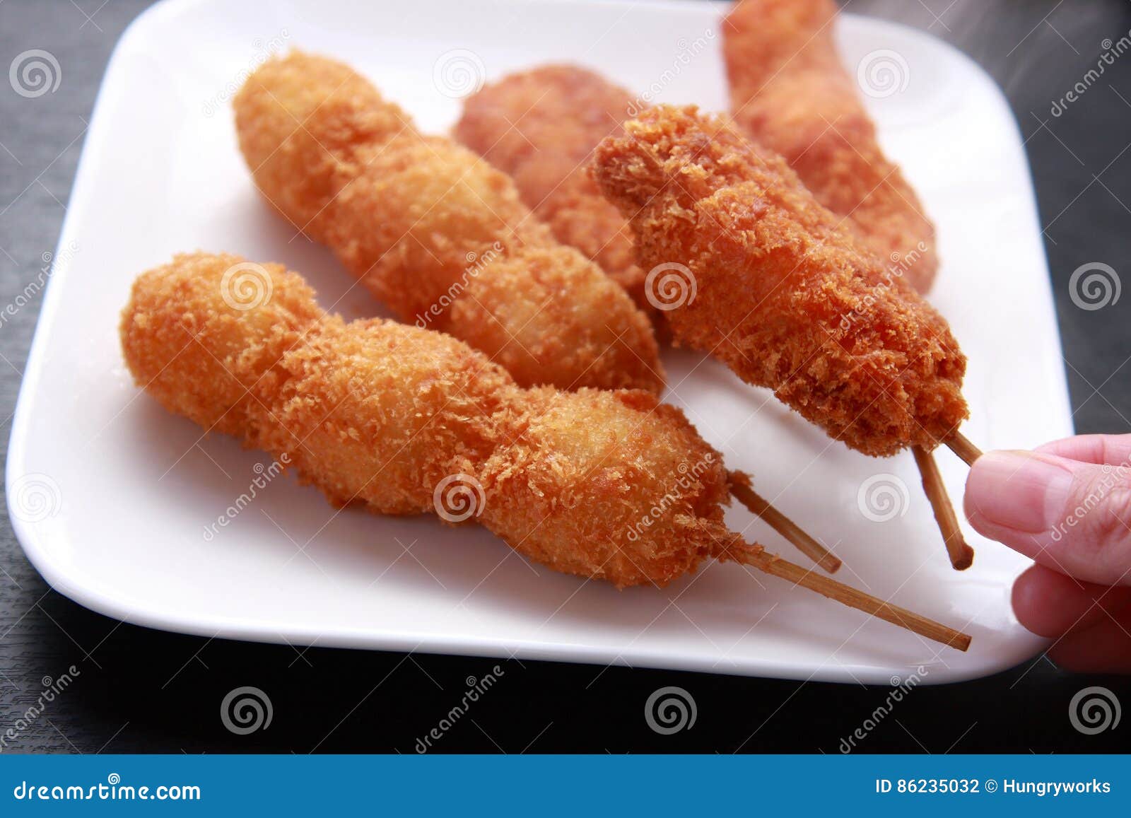 Pinchos De La Chuleta, Comida Japonesa Foto de archivo - Imagen de ...