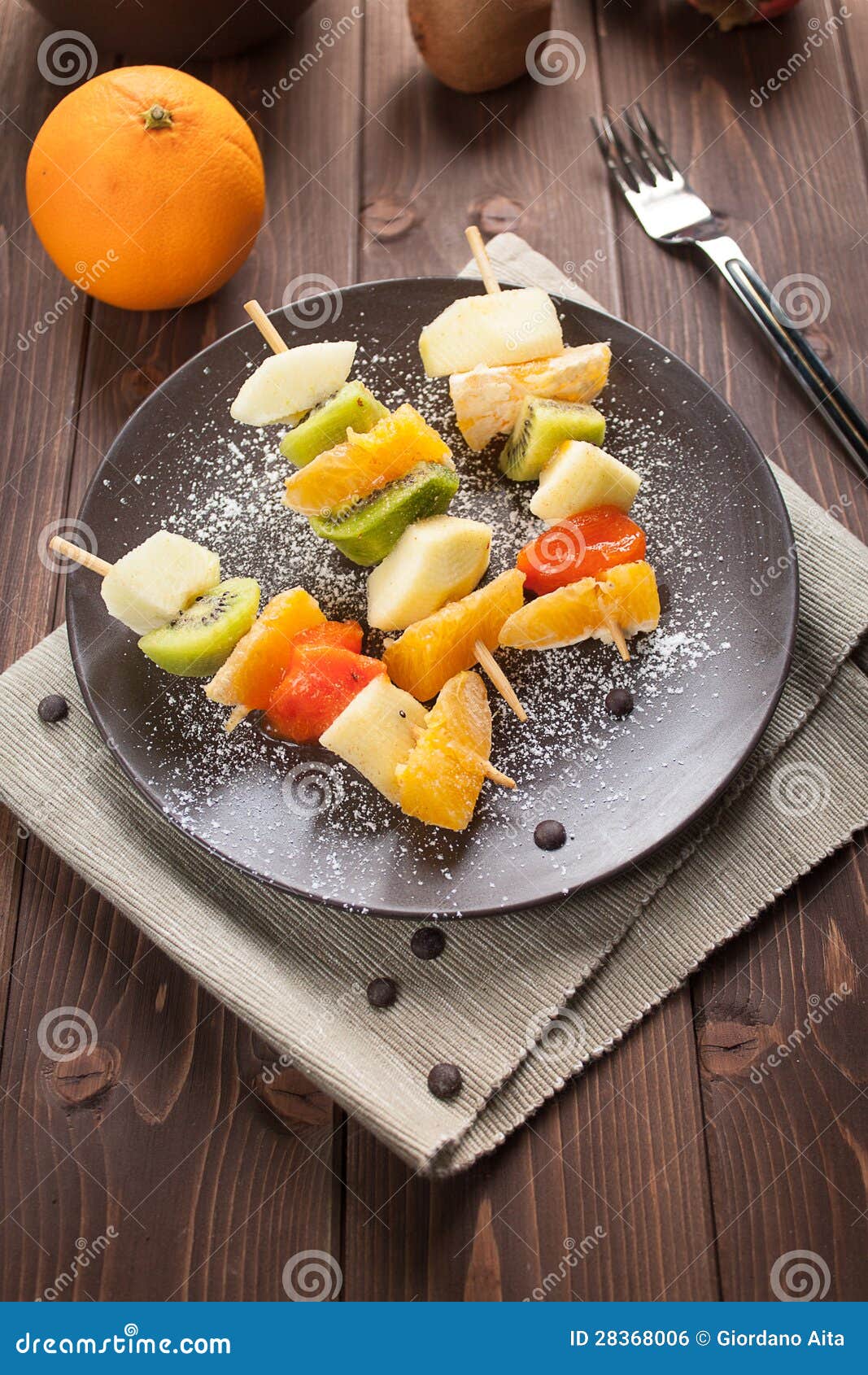 Pinchos de la fruta foto de archivo. Imagen de calidad - 28368006