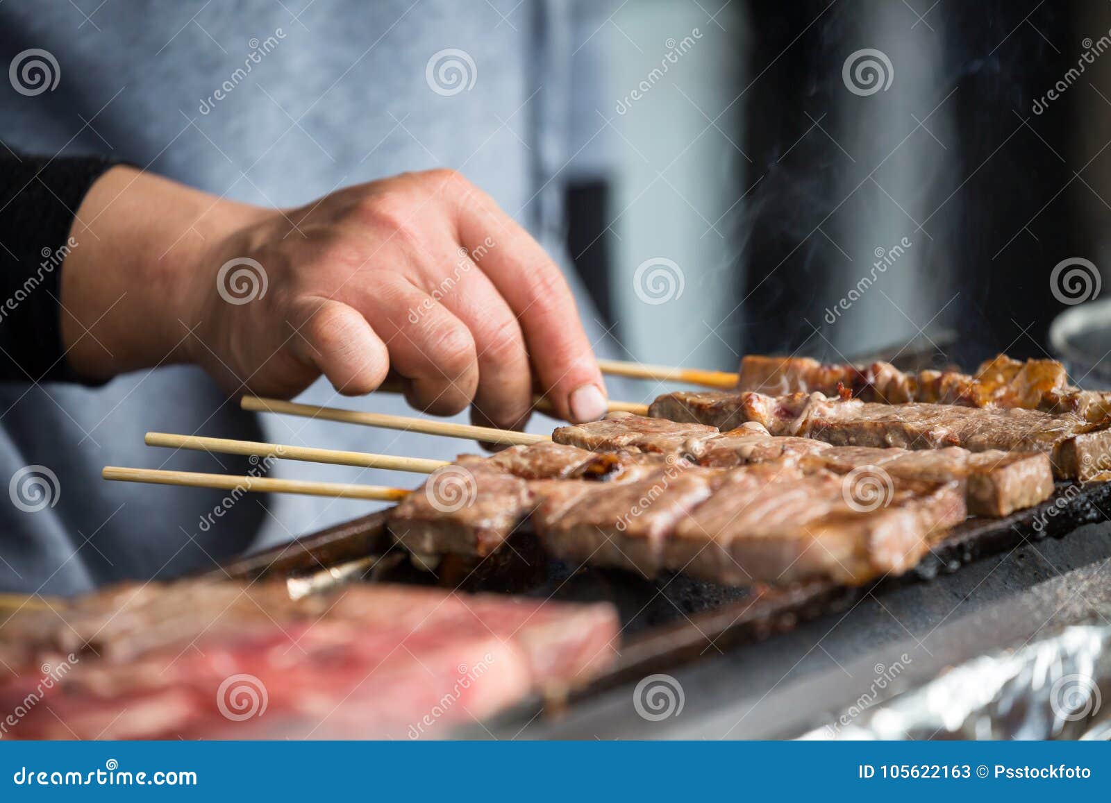 Pinchos Japoneses De La Barbacoa Imagen de archivo - Imagen de asado ...