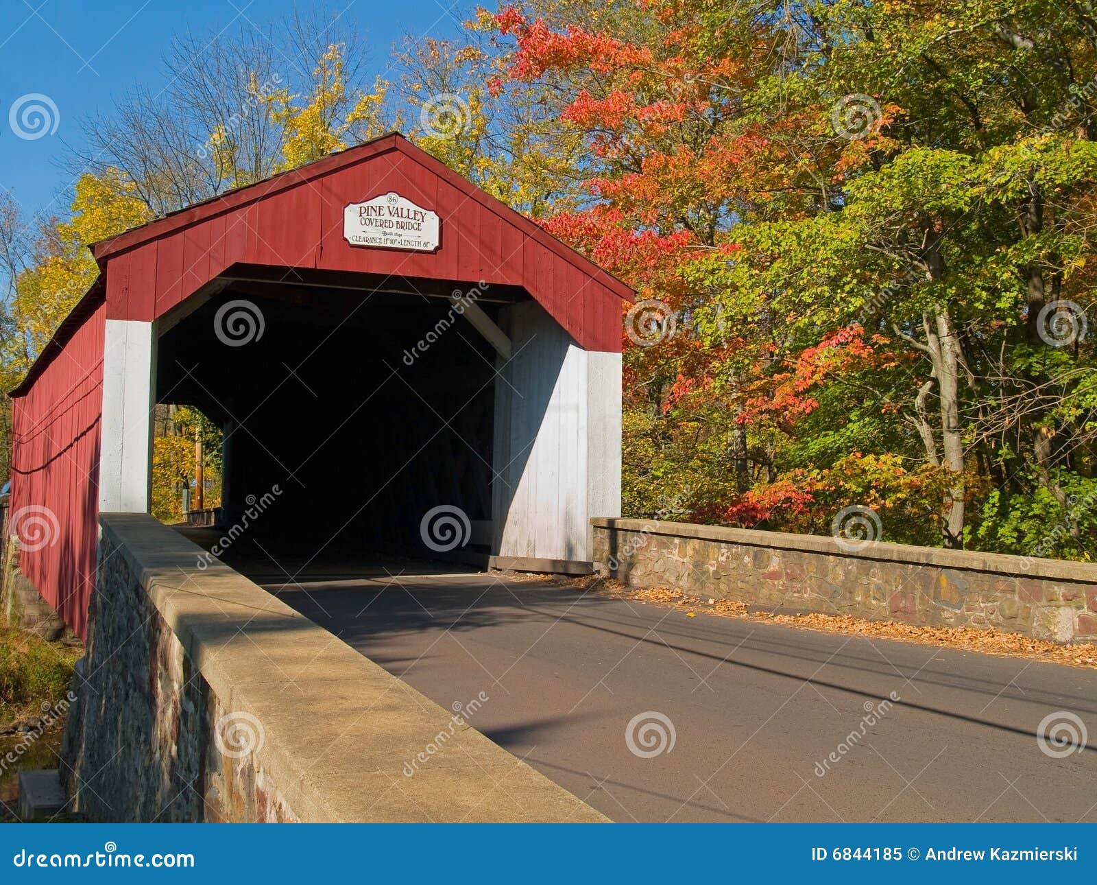 Pine Valley Covered Bridge stock image. Image of county - 6844185