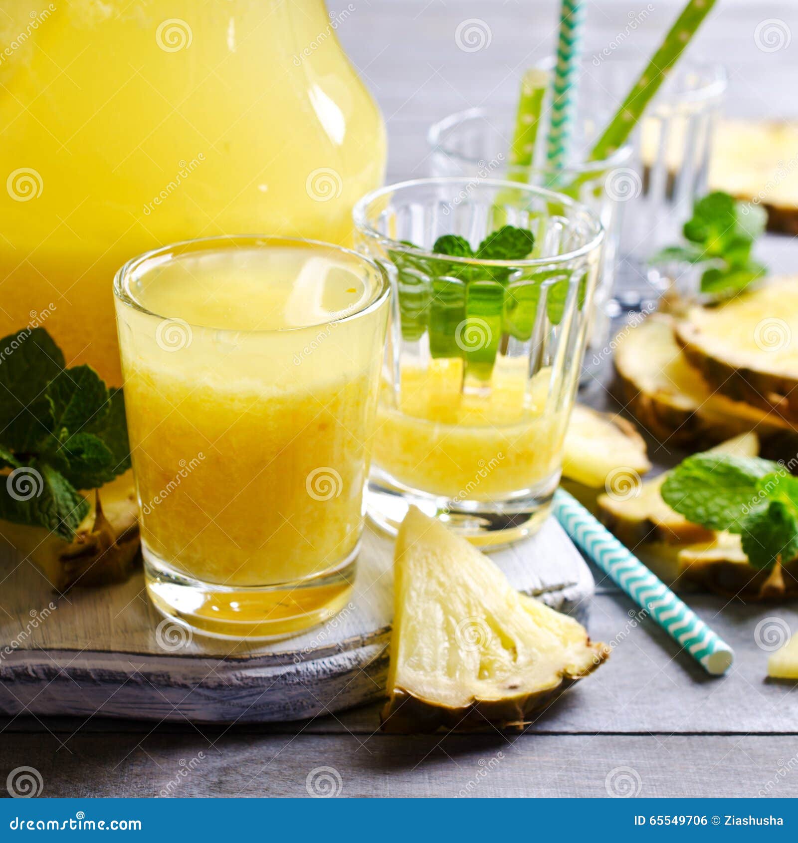 Pineapple Cocktail with Pulp Stock Photo - Image of cool, focus: 65549706