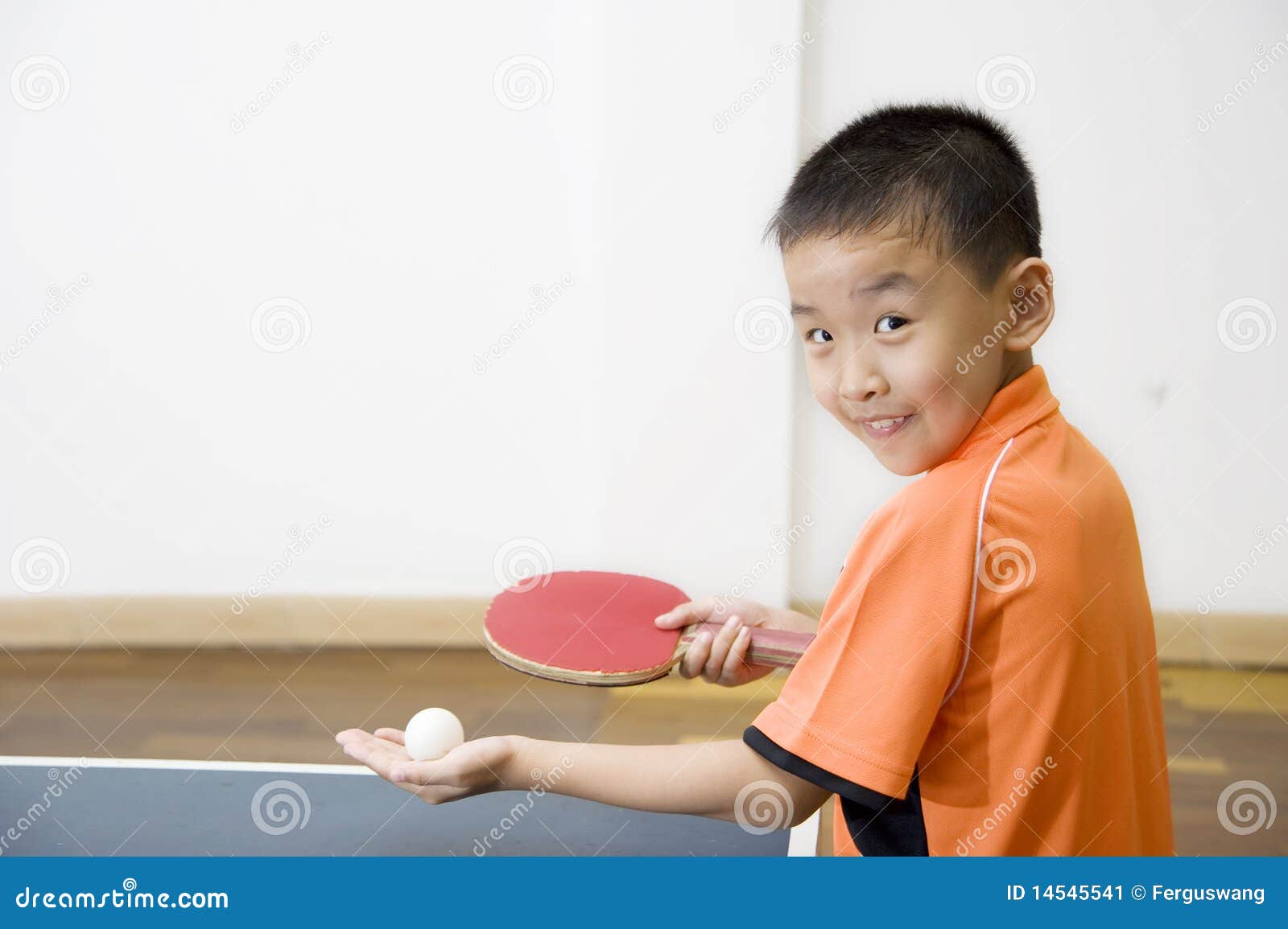 Ping-pong image stock. Image du enfance, bille, plaisir - 14545541