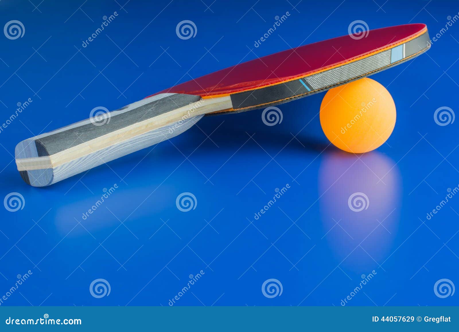 A ping-pong racket stock image. Image of recreation, wood - 44057629