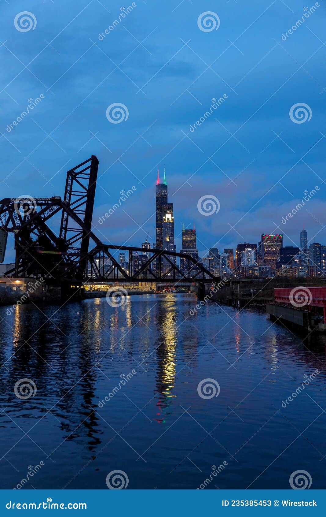 Ping Tom Memorial Park Chicago USA in the Evening Stock Image - Image ...