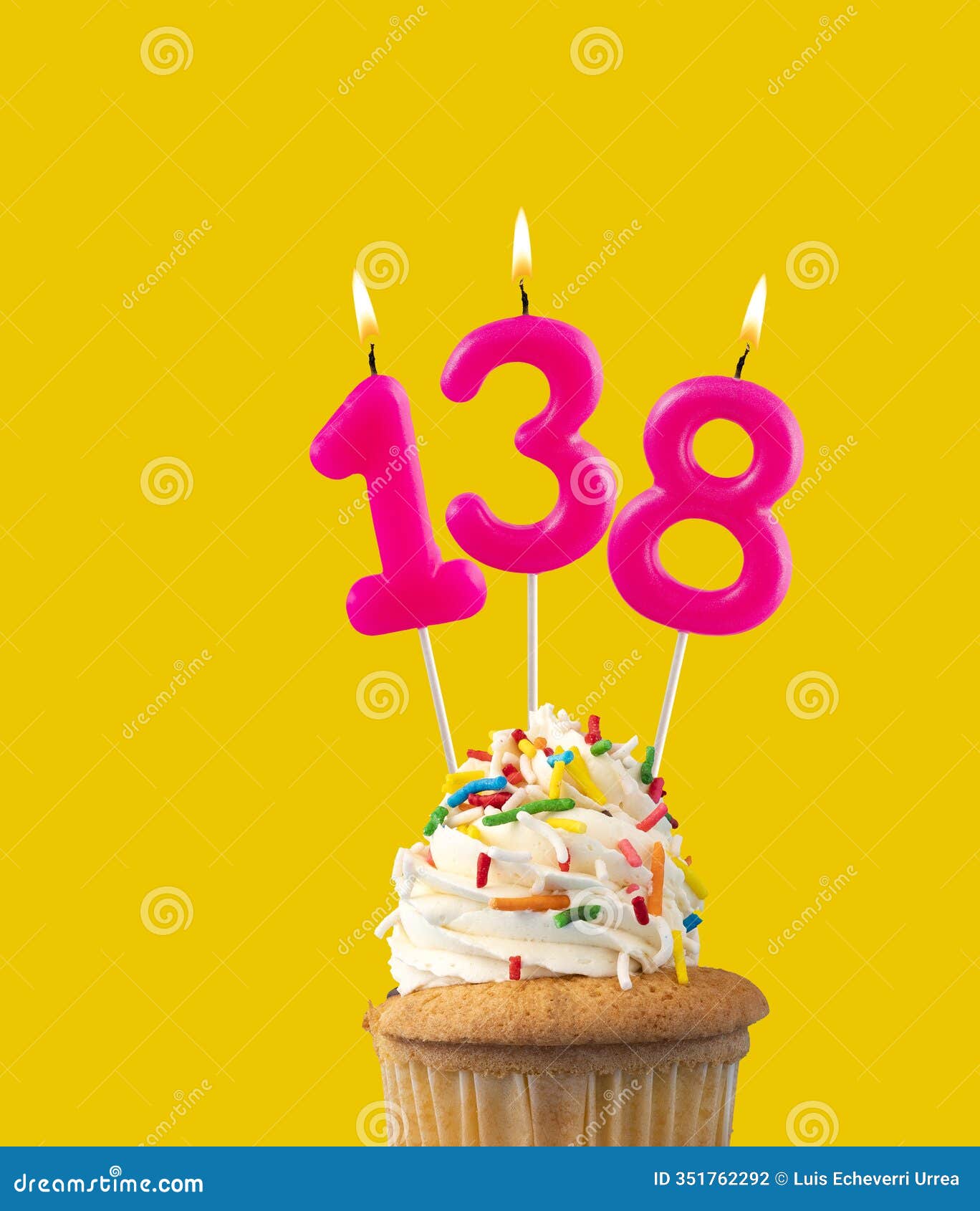 Pink Candle and Cupcake Birthday Card - Number 138 Stock Illustration ...