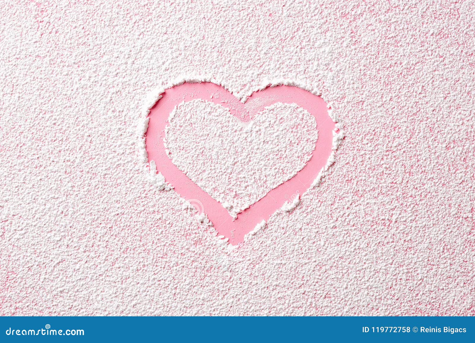 Pink heart in powder sugar stock photo. Image of castor - 119772758