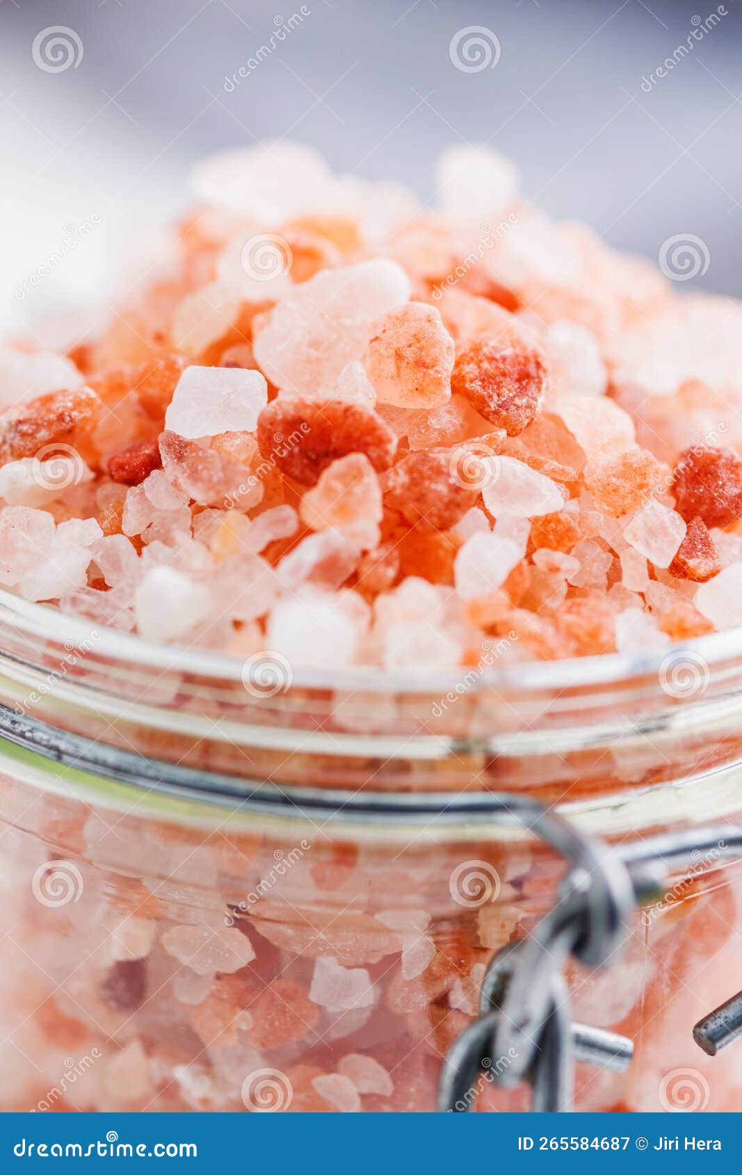 Pink himalayan salt in jar stock image. Image of salt - 265584687