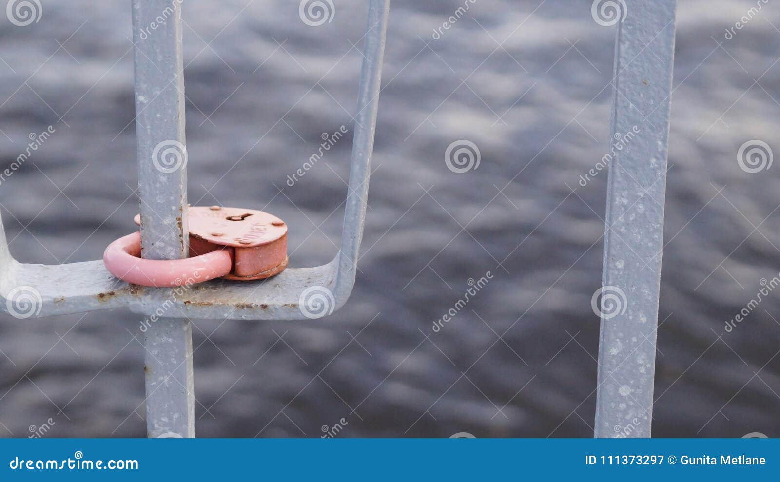 Pink Lock Royalty-Free Stock Photo | CartoonDealer.com #20736669